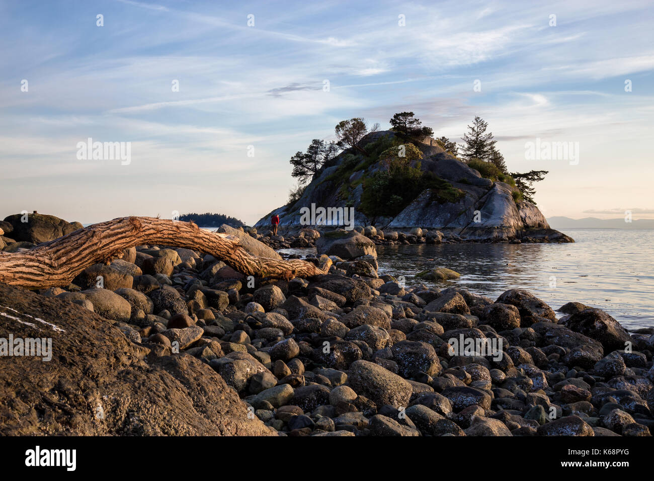 Beautiful nature landscape picture of Whytecliff Park during a sunny ...
