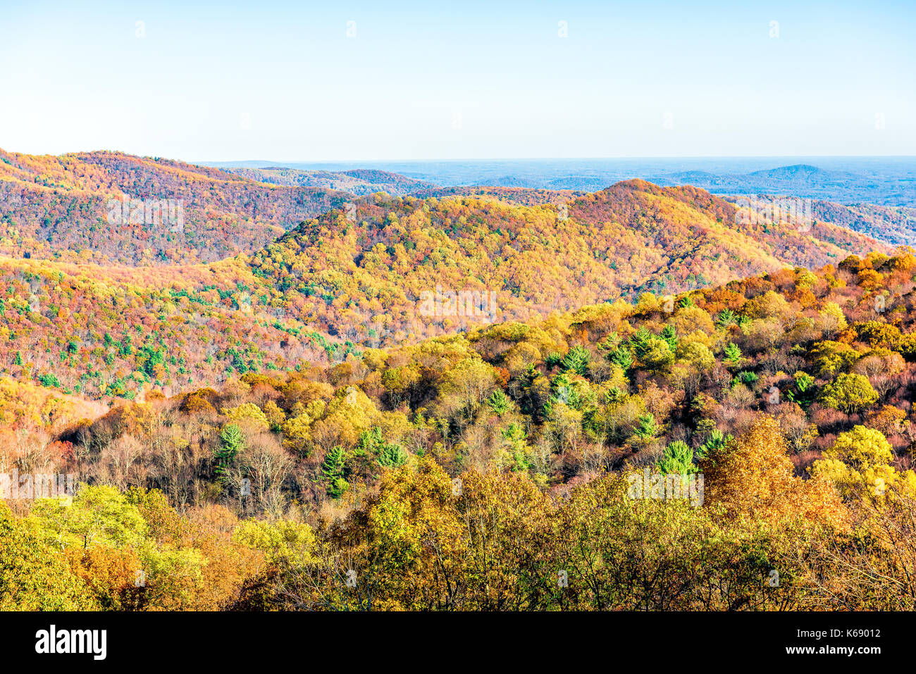 Shenandoah National Park forest mountains, hills and ridge in Virginia ...