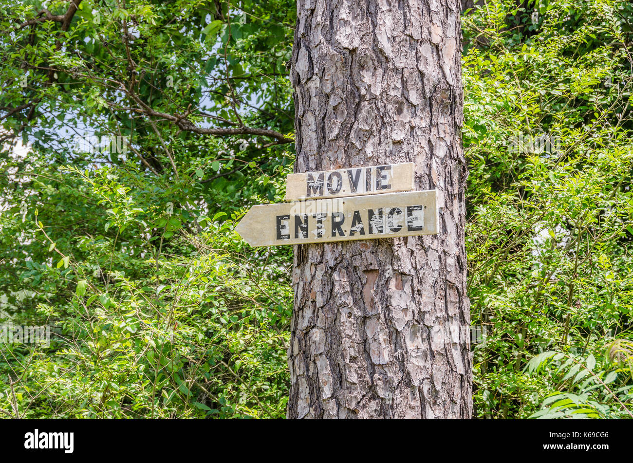 Peeling off sign hi-res stock photography and images - Alamy