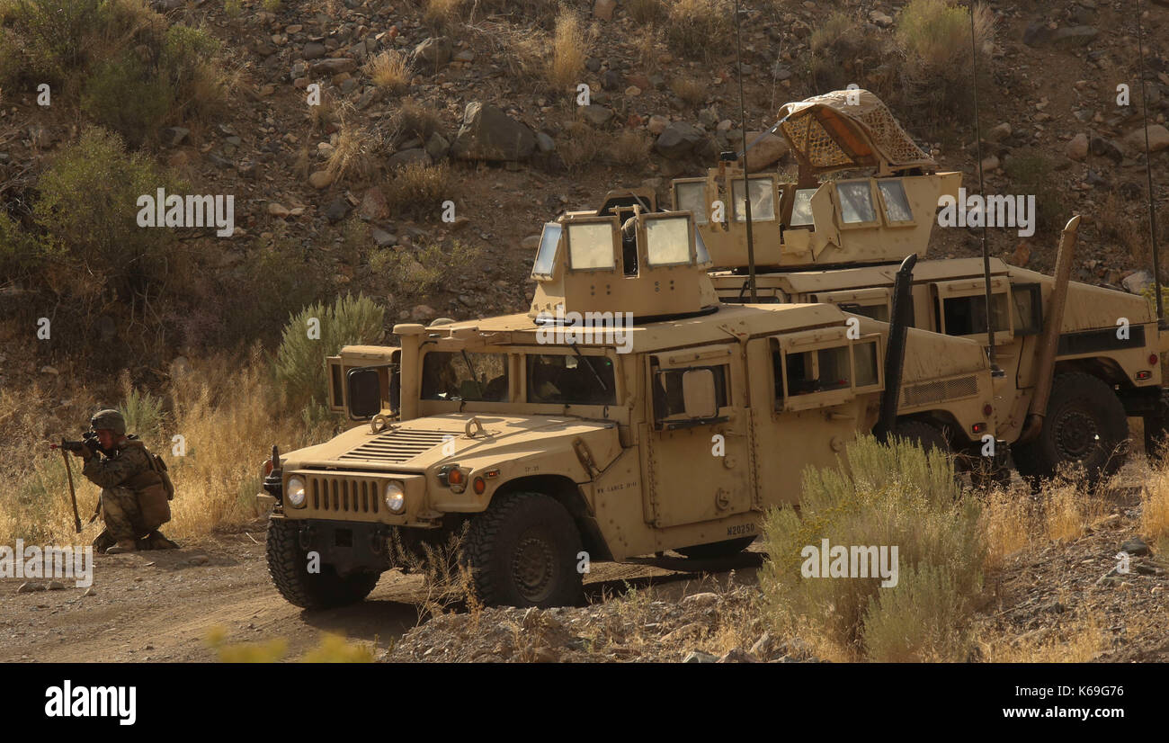 Humvee ied hi-res stock photography and images - Alamy