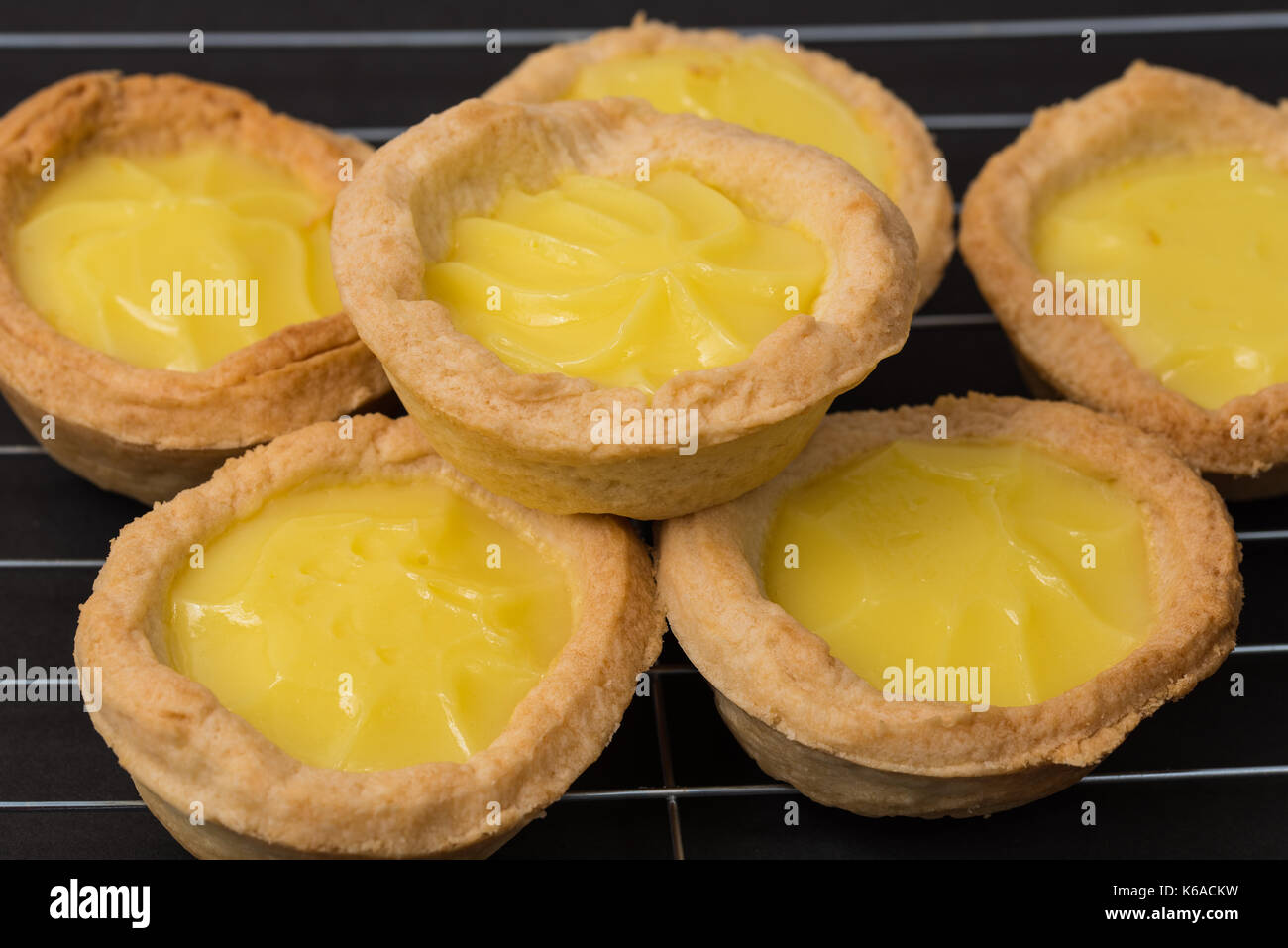 Multiple tarts hi-res stock photography and images - Alamy