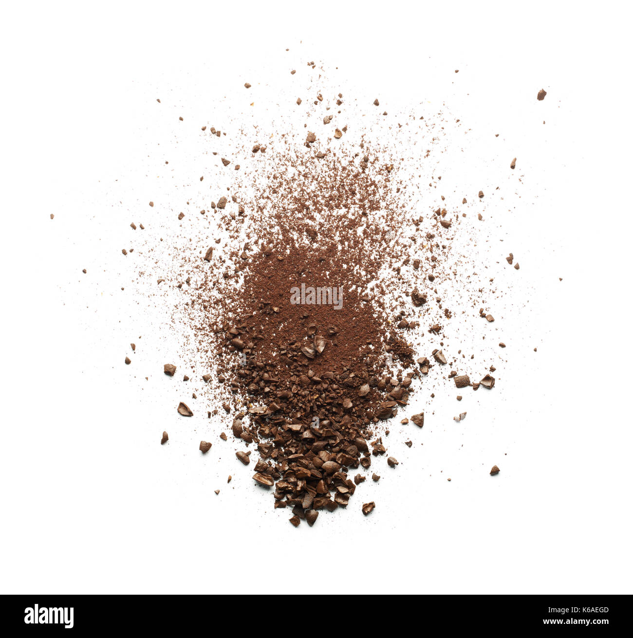 Shattered coffee powder isolated on white background Stock Photo - Alamy