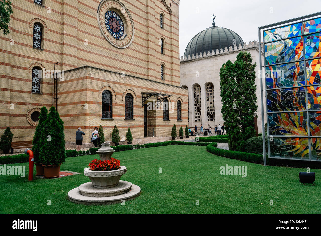 The Dohany Street Synagogue, also known as The Great Synagogue Stock ...