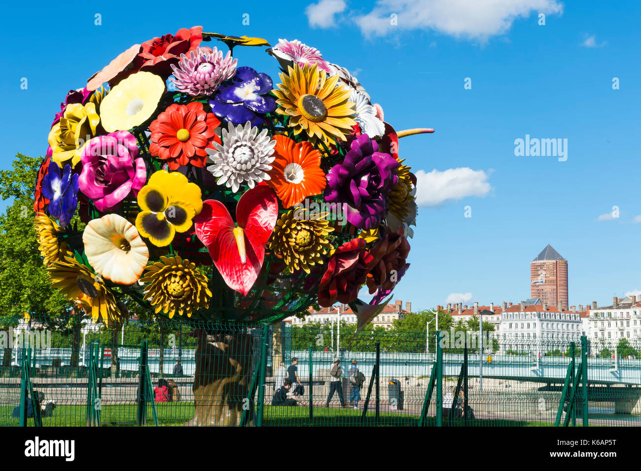 Metallic Flower Tree from the Korean artist Choi Jeong Hwa on the Rhone ...