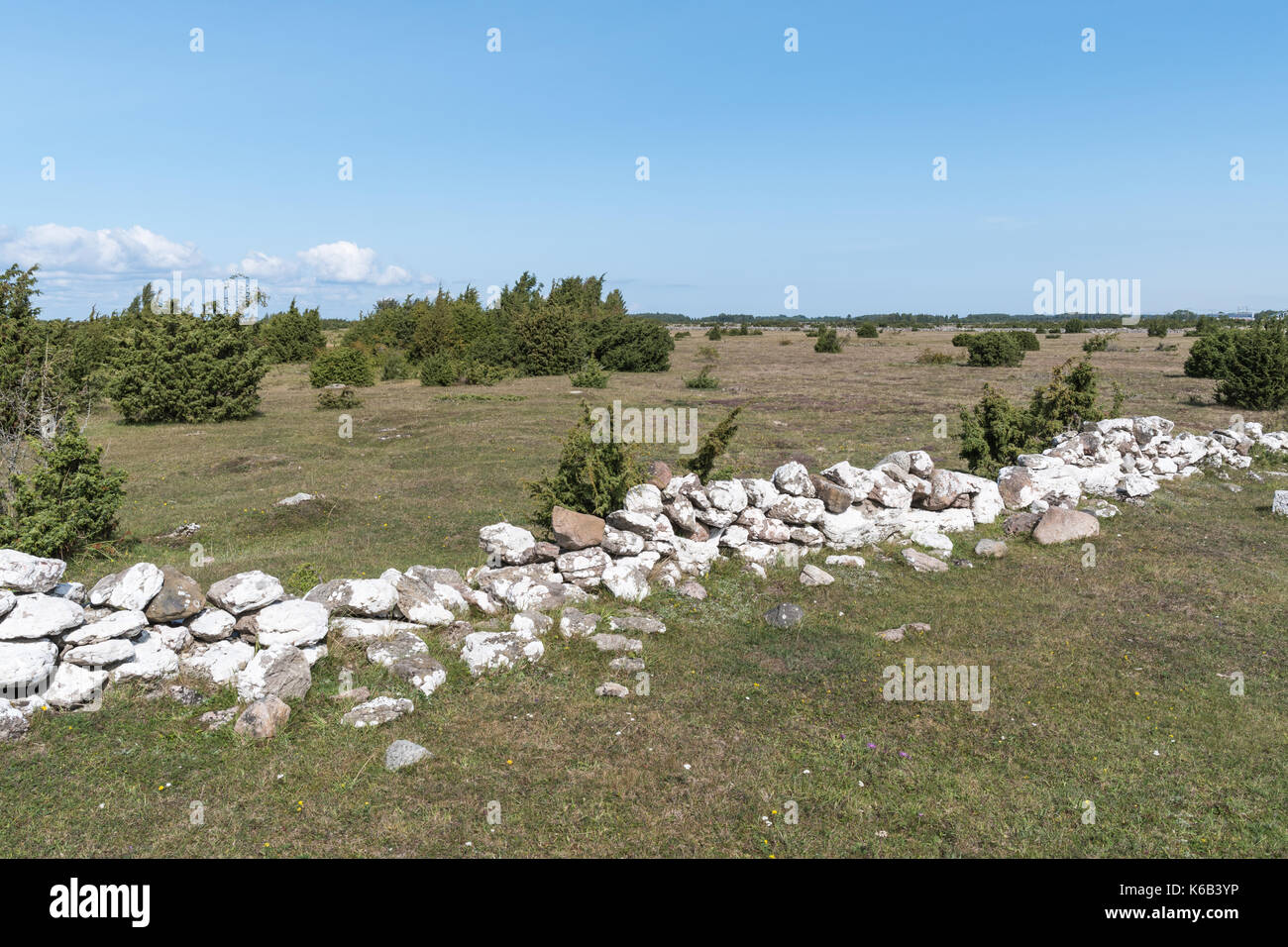 Dry stone wall collapsed hi-res stock photography and images - Alamy