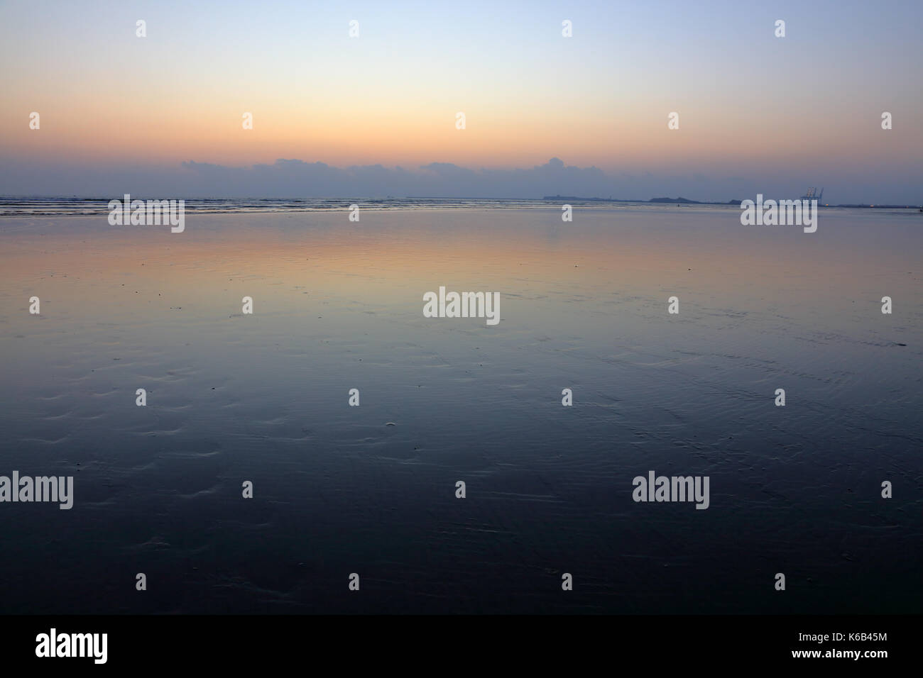 Sea View, Clifton Beach Karachi Stock Photo - Alamy