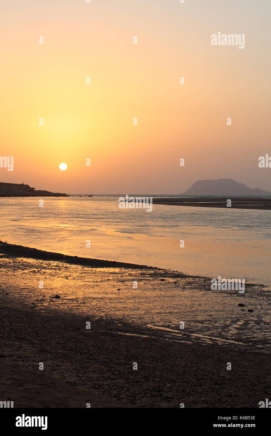 Sunehra Beach, Baluchistan, Pakistan Stock Photo - Alamy