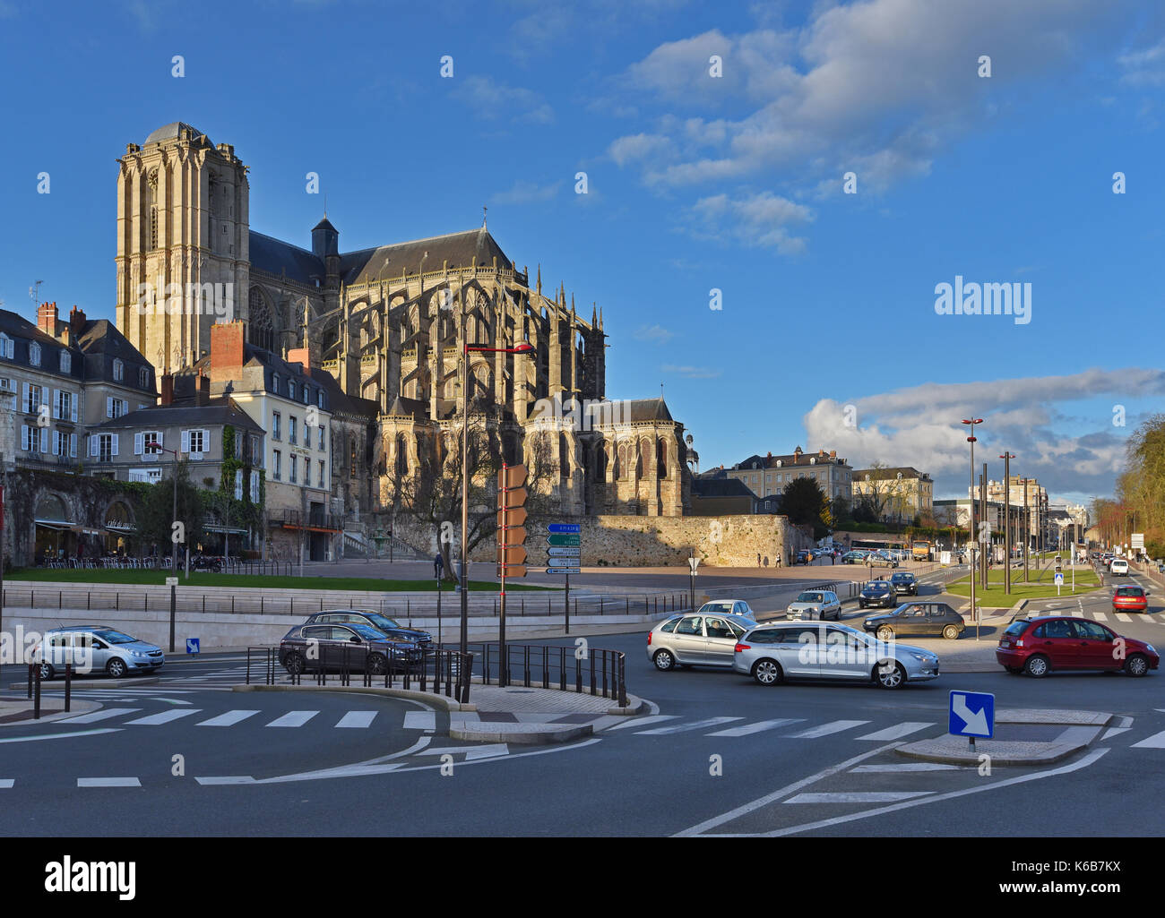 Cathedral of Saint Julian of Le Mans Stock Photo - Alamy