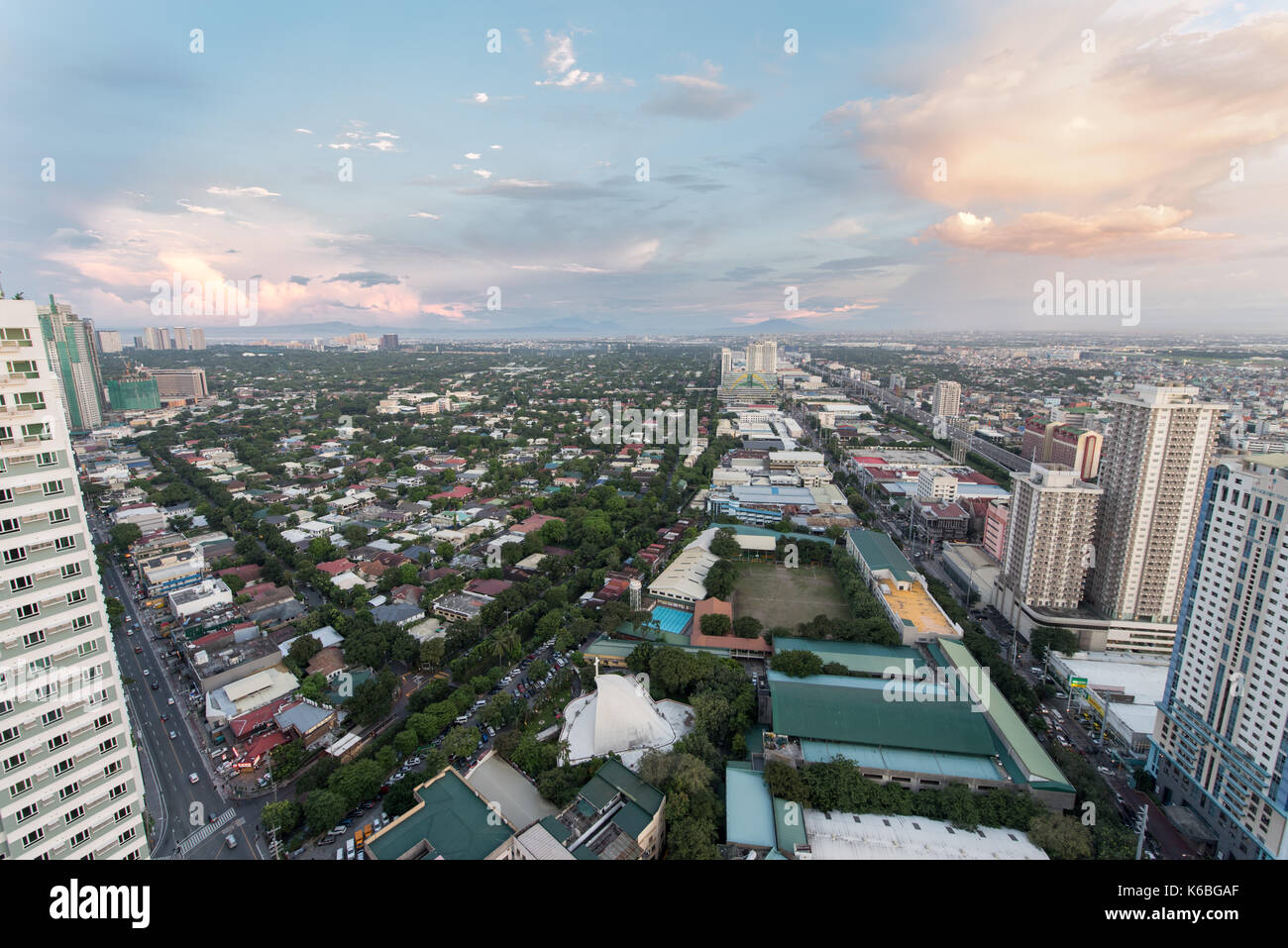 Metro manila skyline hi-res stock photography and images - Alamy