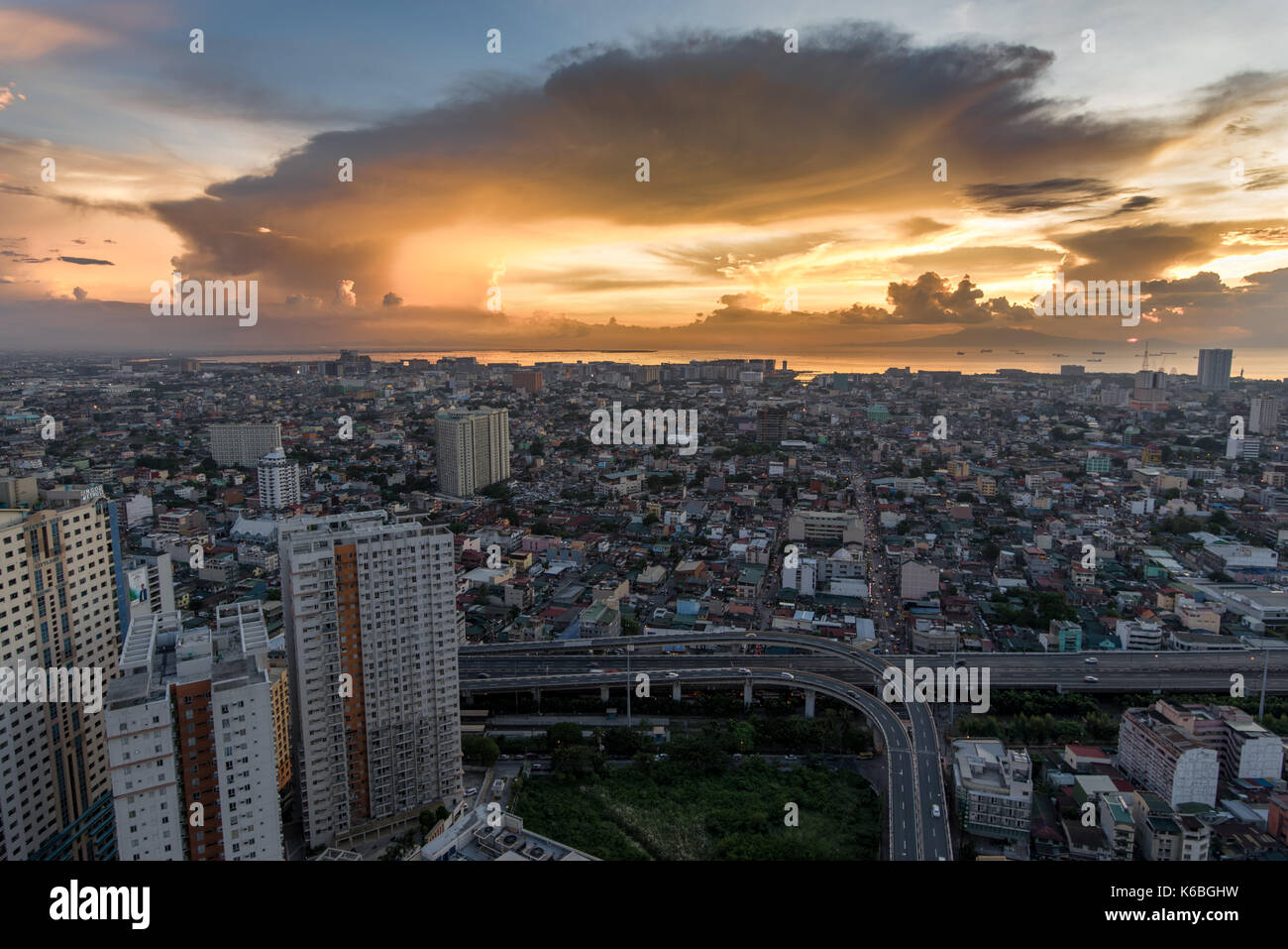 Metro Manila Skyline at Sunset , Philippines Stock Photo - Alamy