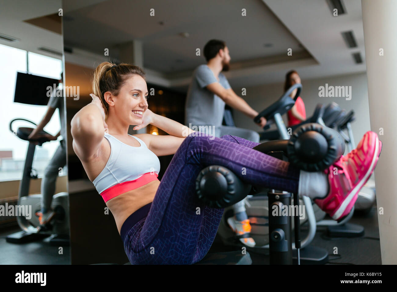 Exercise girl gym hi-res stock photography and images - Alamy