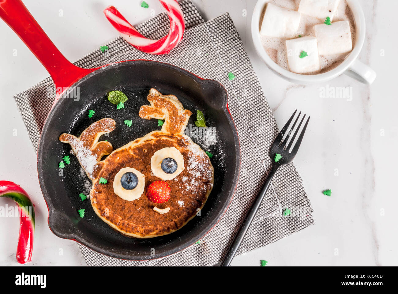 Santa claus pancake creative food hi-res stock photography and images ...
