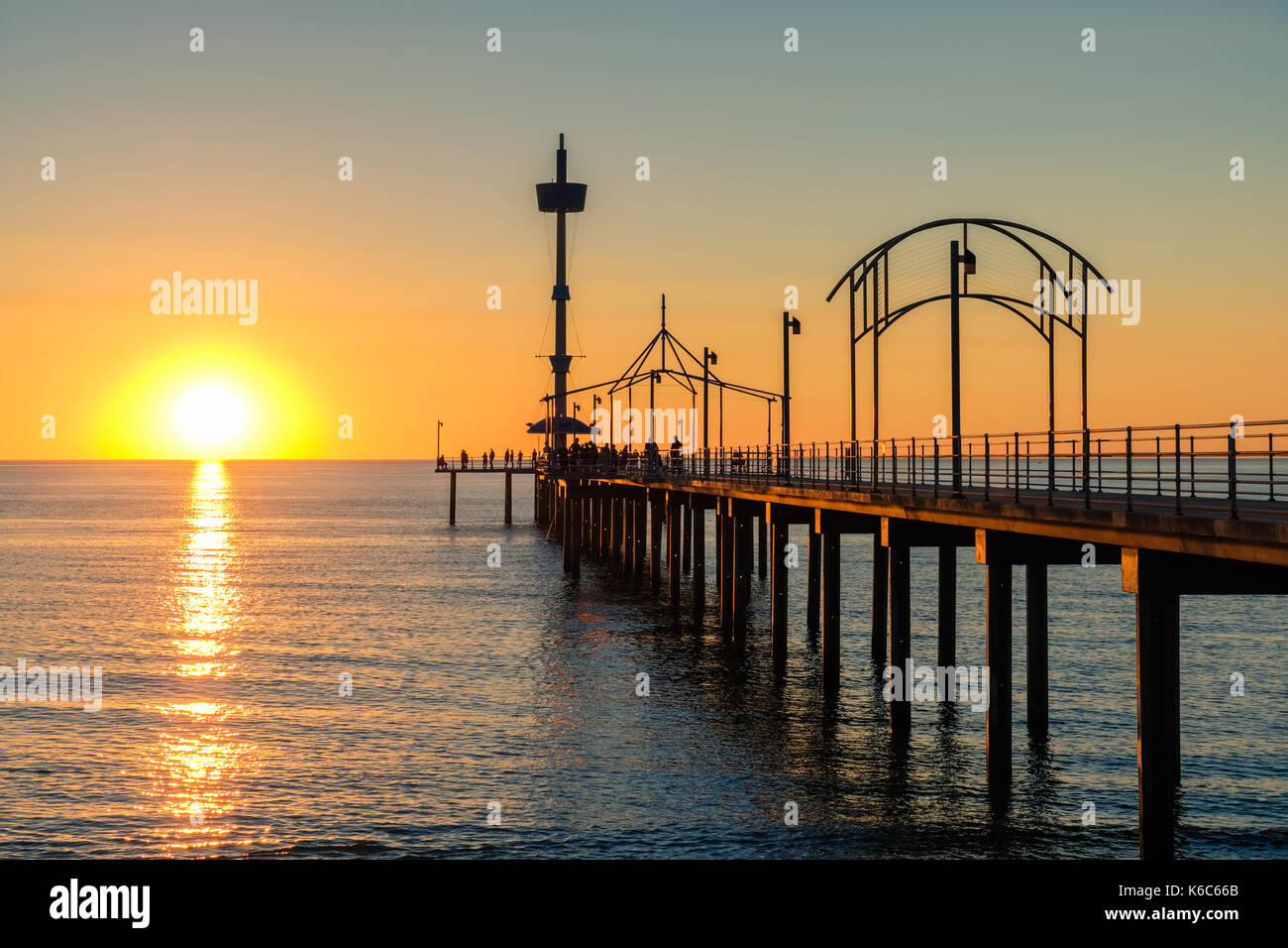 Brighton beach pier hi-res stock photography and images - Alamy