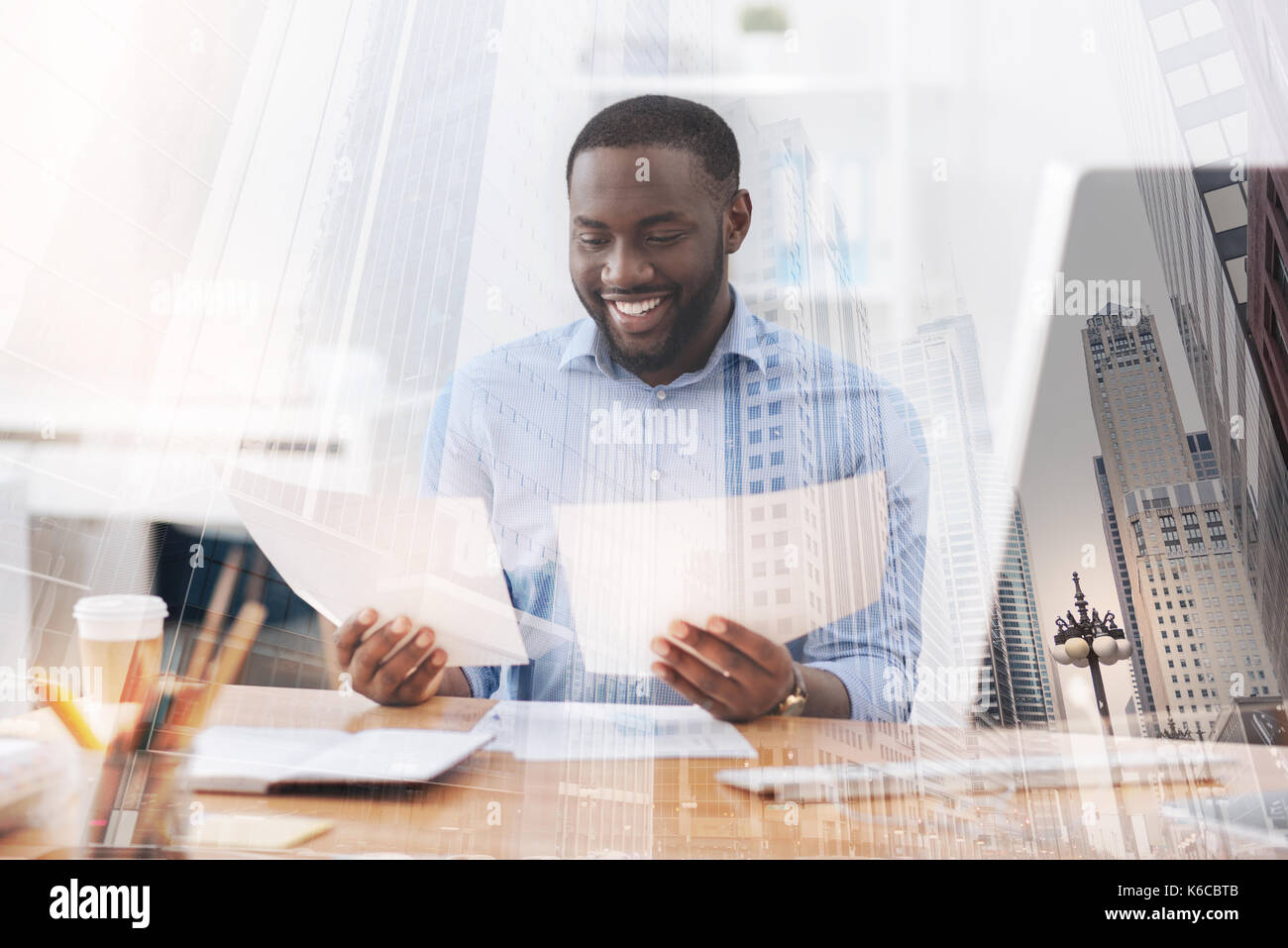 Cheer worker hi-res stock photography and images - Alamy