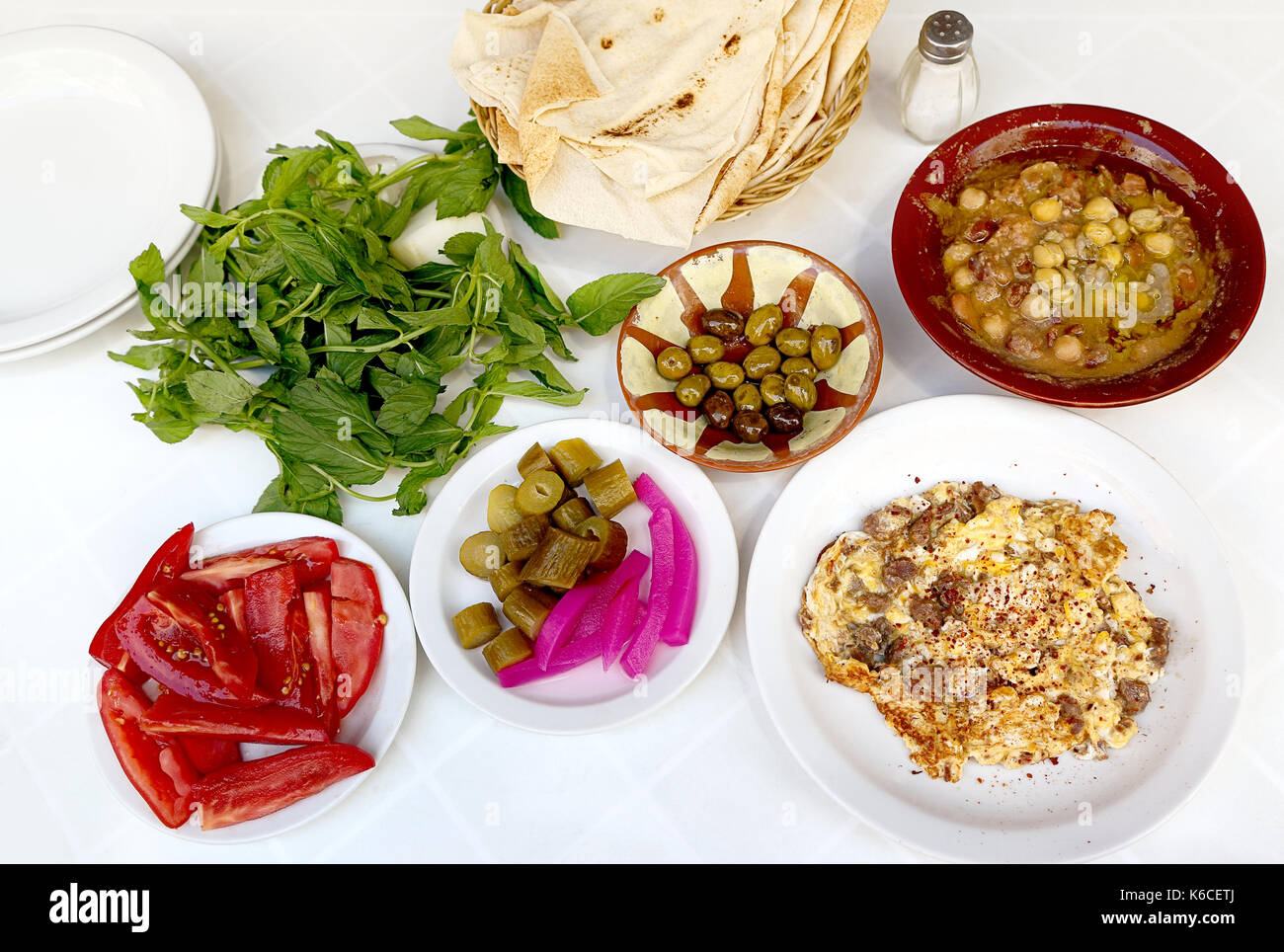 Lebanon food hi-res stock photography and images - Alamy