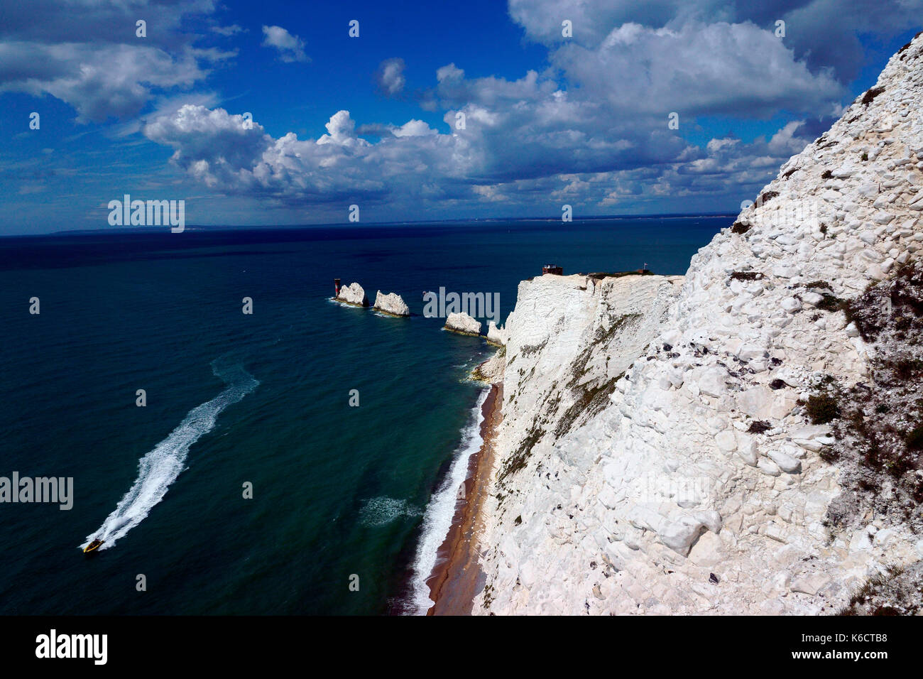 THE NEEDLES AND LIGHT HOUSE Stock Photo - Alamy