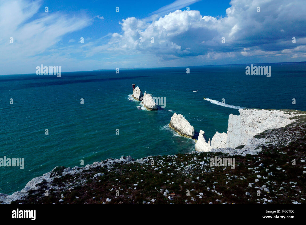 THE NEEDLES AND LIGHT HOUSE Stock Photo - Alamy