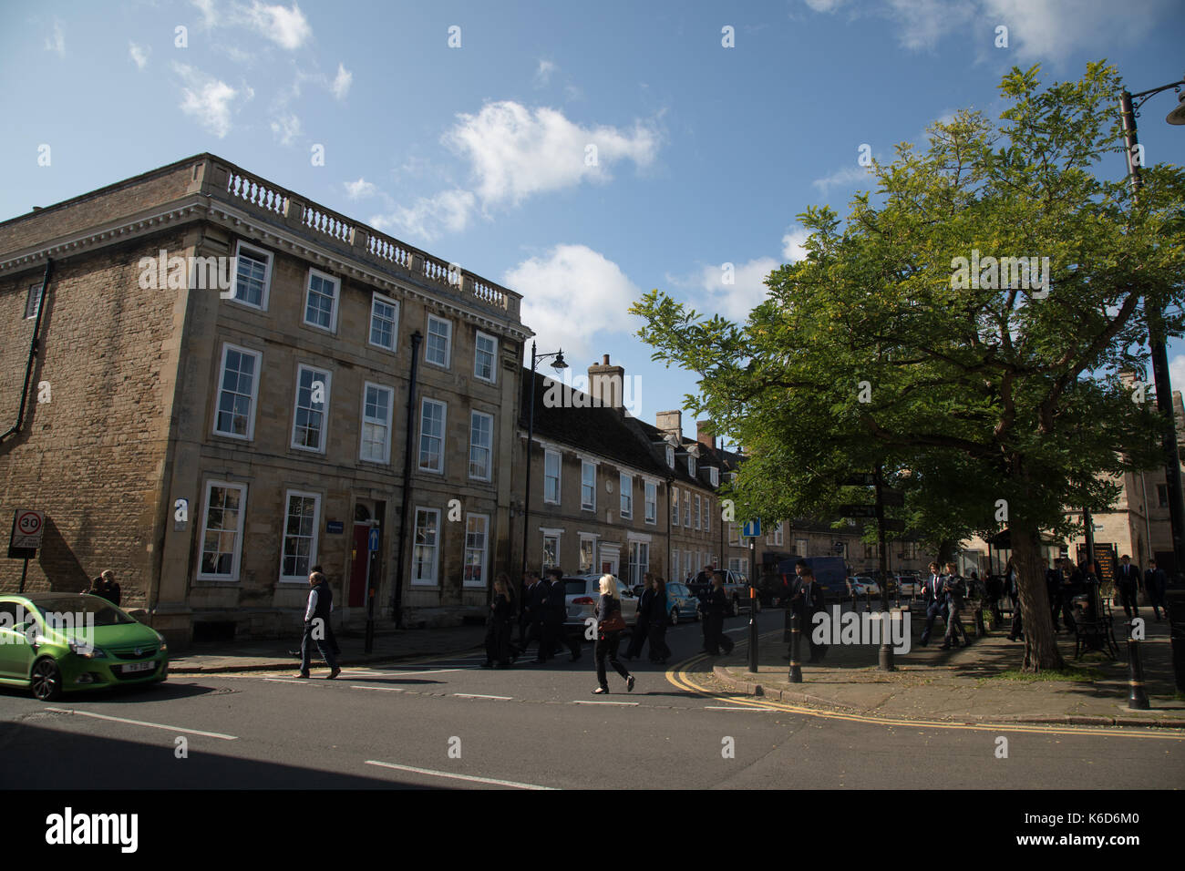 Oundle, Northamptonshire, UK. 12th Sep, 2017. UK Weather: Sunny morning ...
