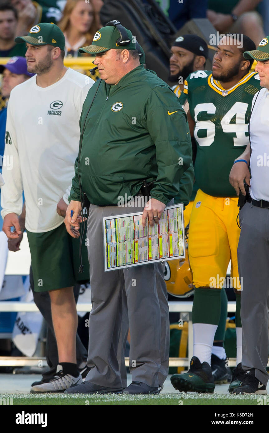 Seattle seahawks head coach mike hi-res stock photography and images ...