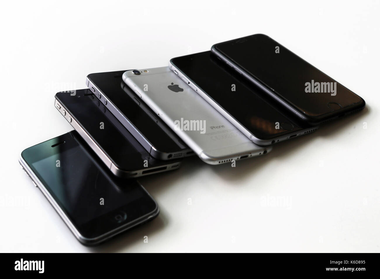 Berlin, Germany. 12th Sep, 2017. ILLUSTRATION - Apple iPhones of the ...