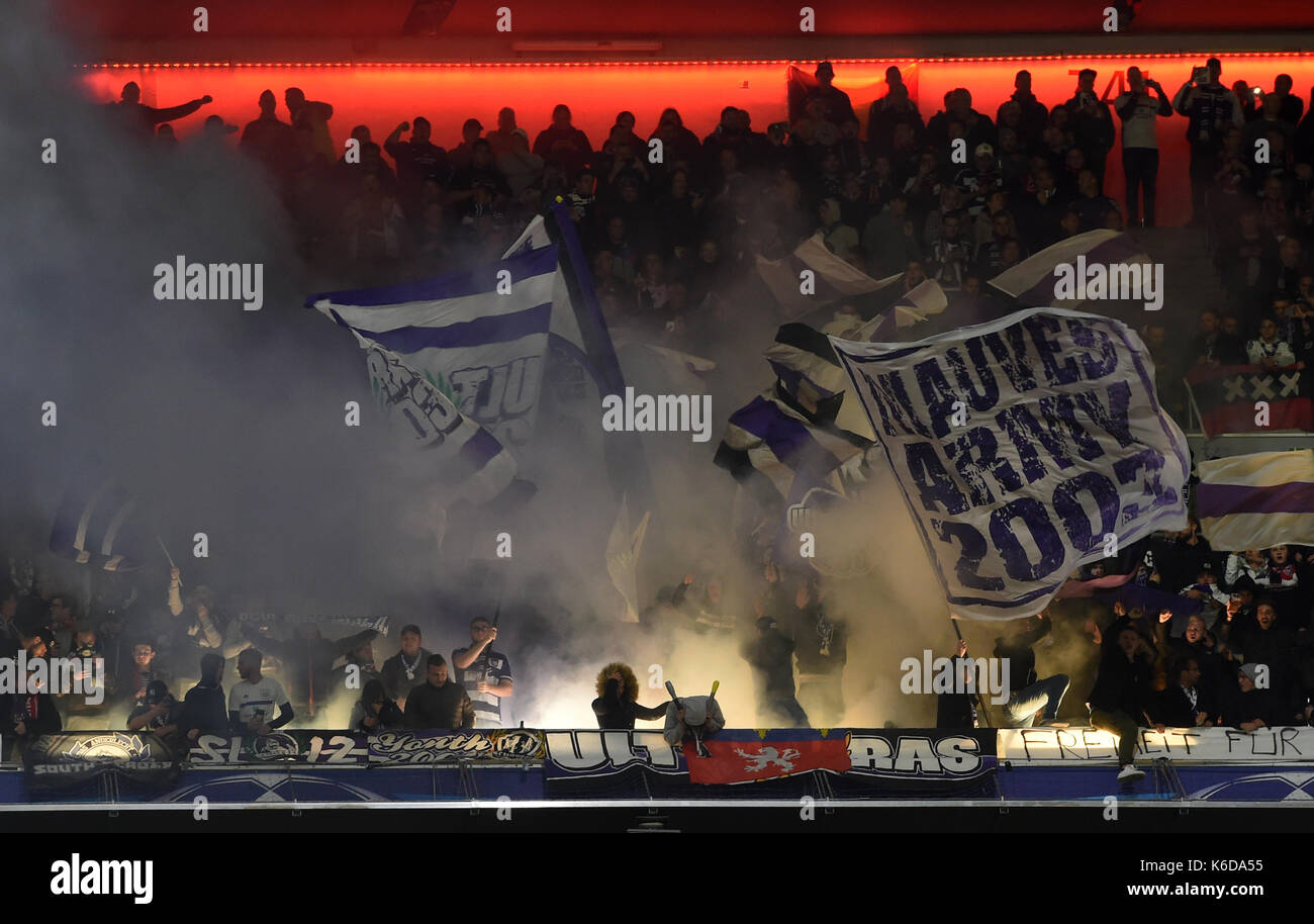 Anderlecht Fans High Resolution Stock Photography and Images - Alamy