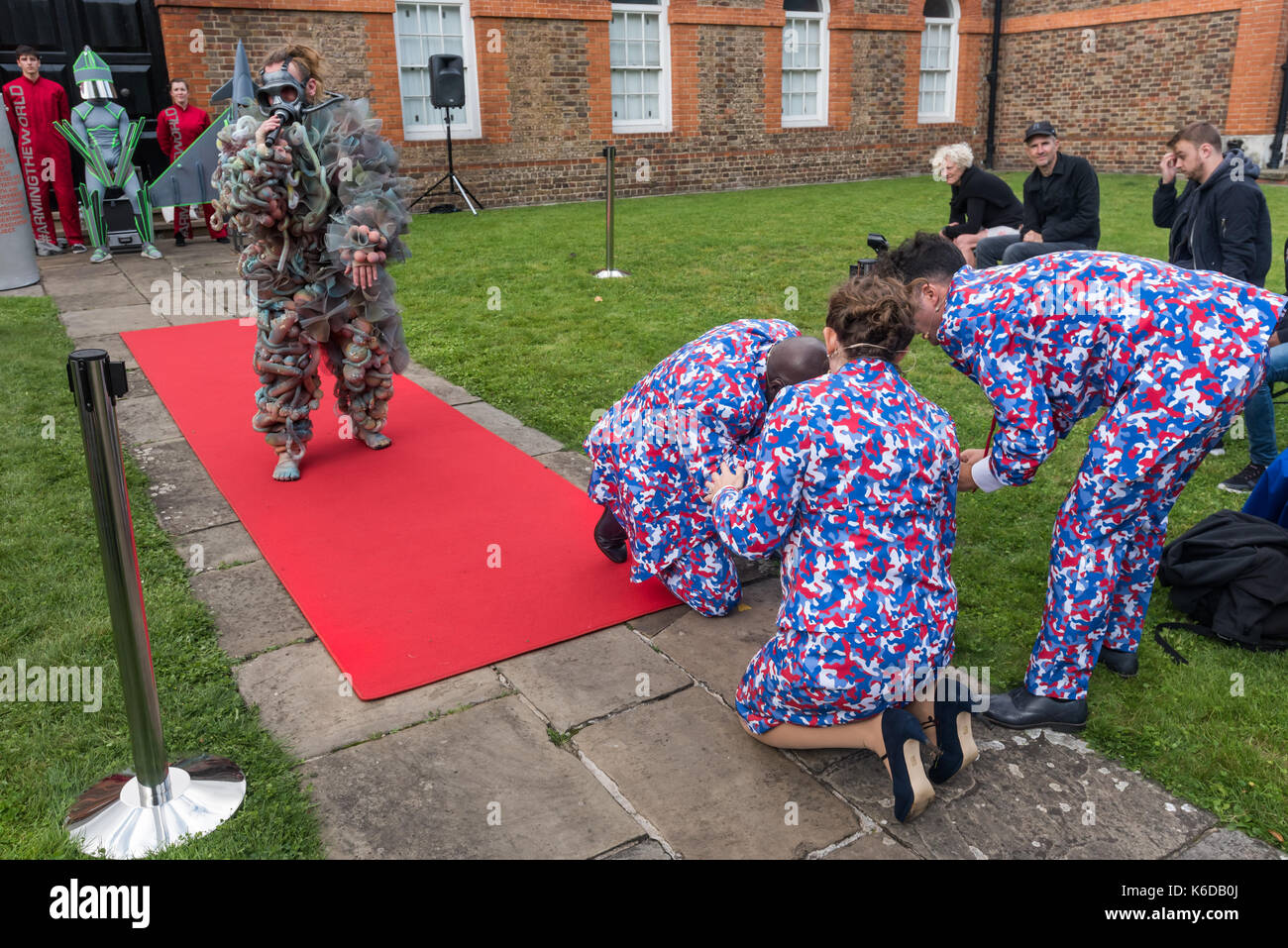 London, UK. 12th Sep, 2017. Riot Control Agent CS Gas (Mark Stevenson ...