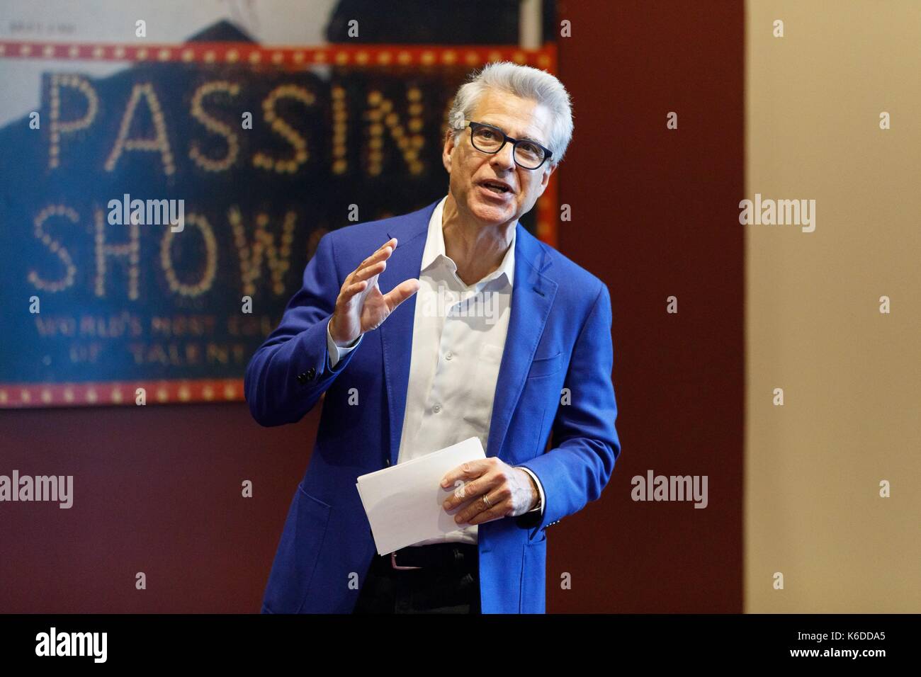 12 pigs hi-res stock photography and images - Alamy