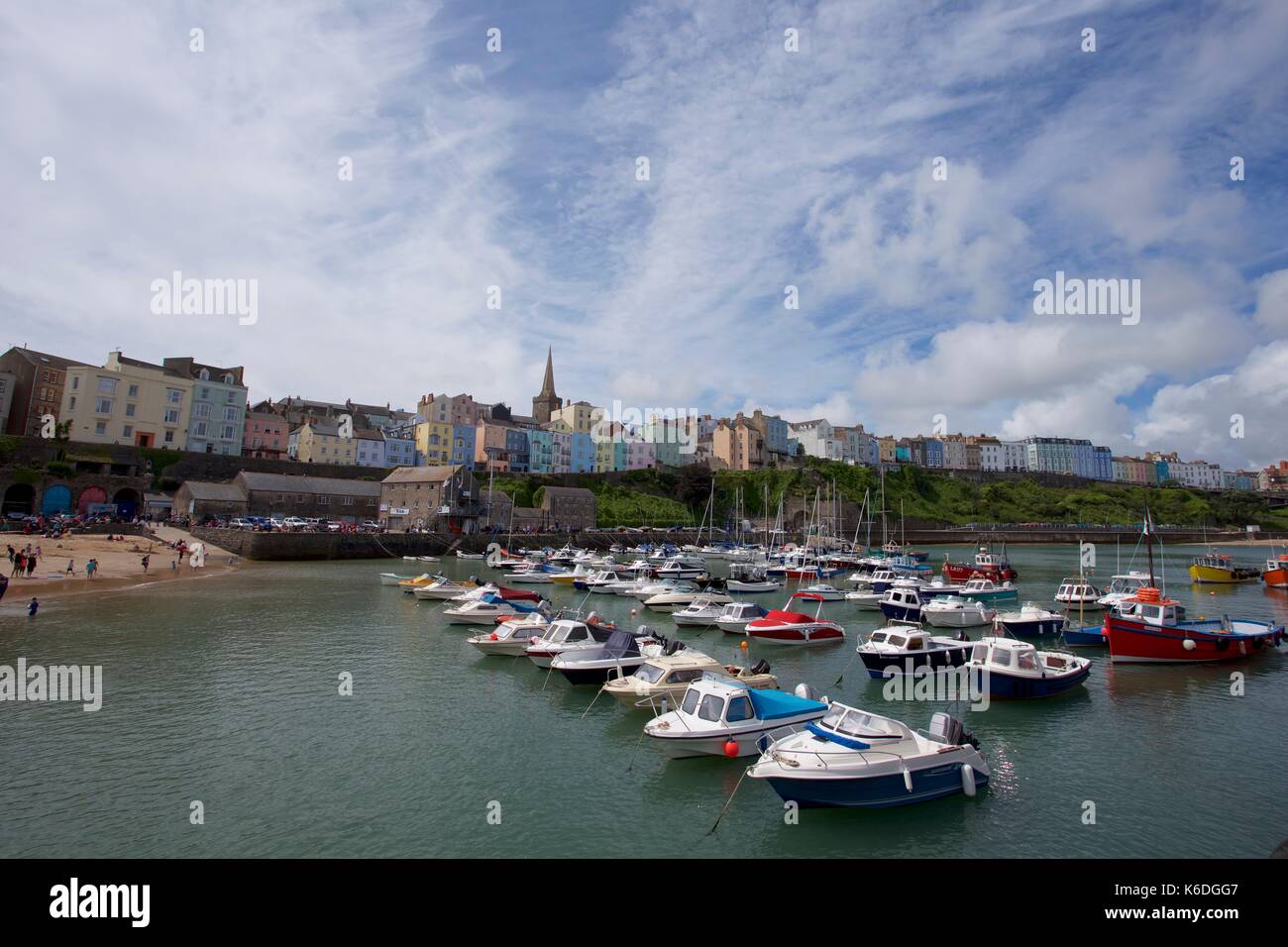 Tenby coloured buildings hi-res stock photography and images - Alamy