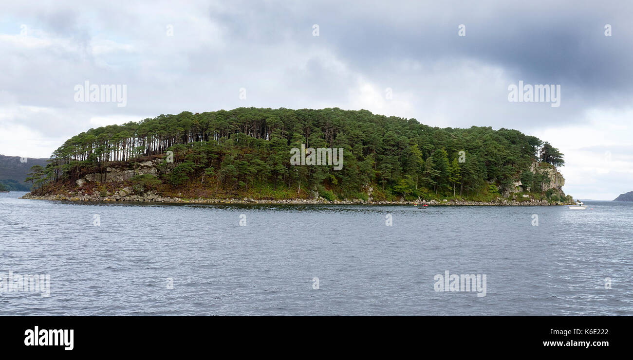 Shieldaig island hi-res stock photography and images - Alamy