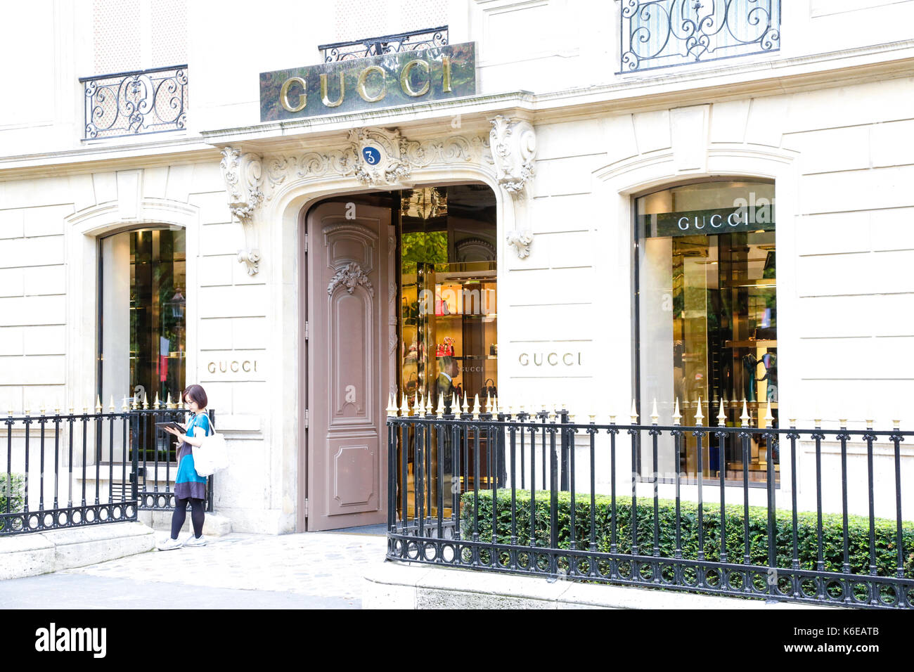 Paris, France: luxury branded shops in typical haussmann palaces and ...