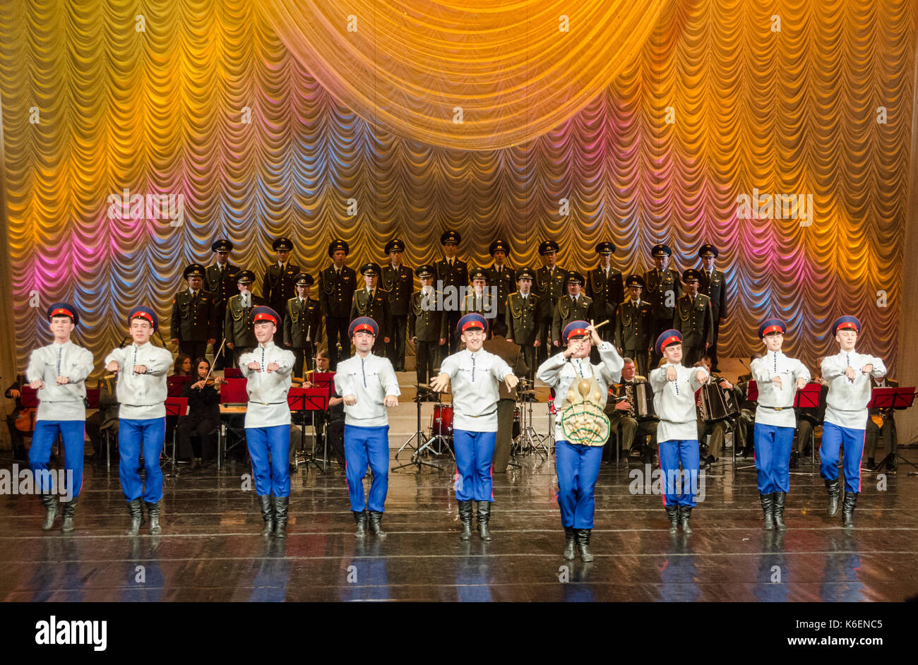 Army performer hi-res stock photography and images - Alamy