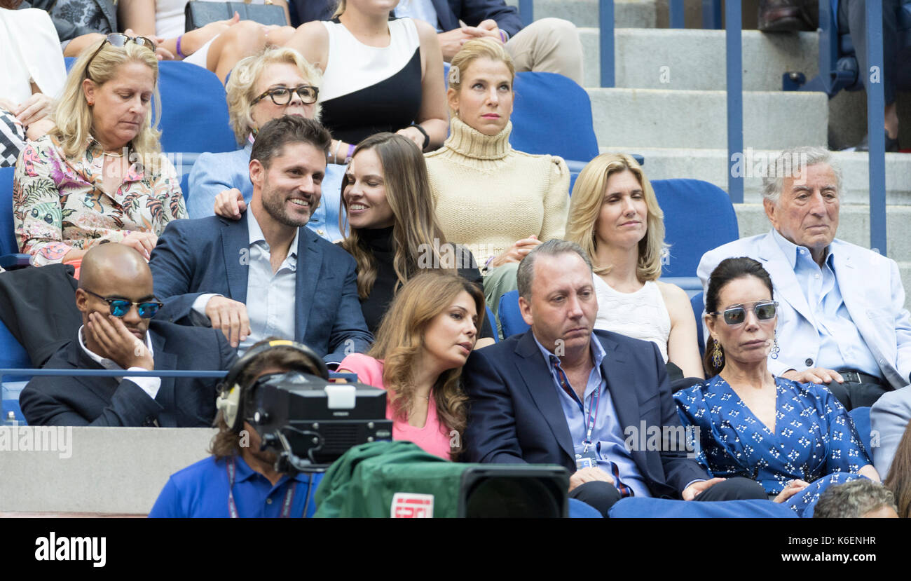 Kevin swank hi-res stock photography and images - Alamy