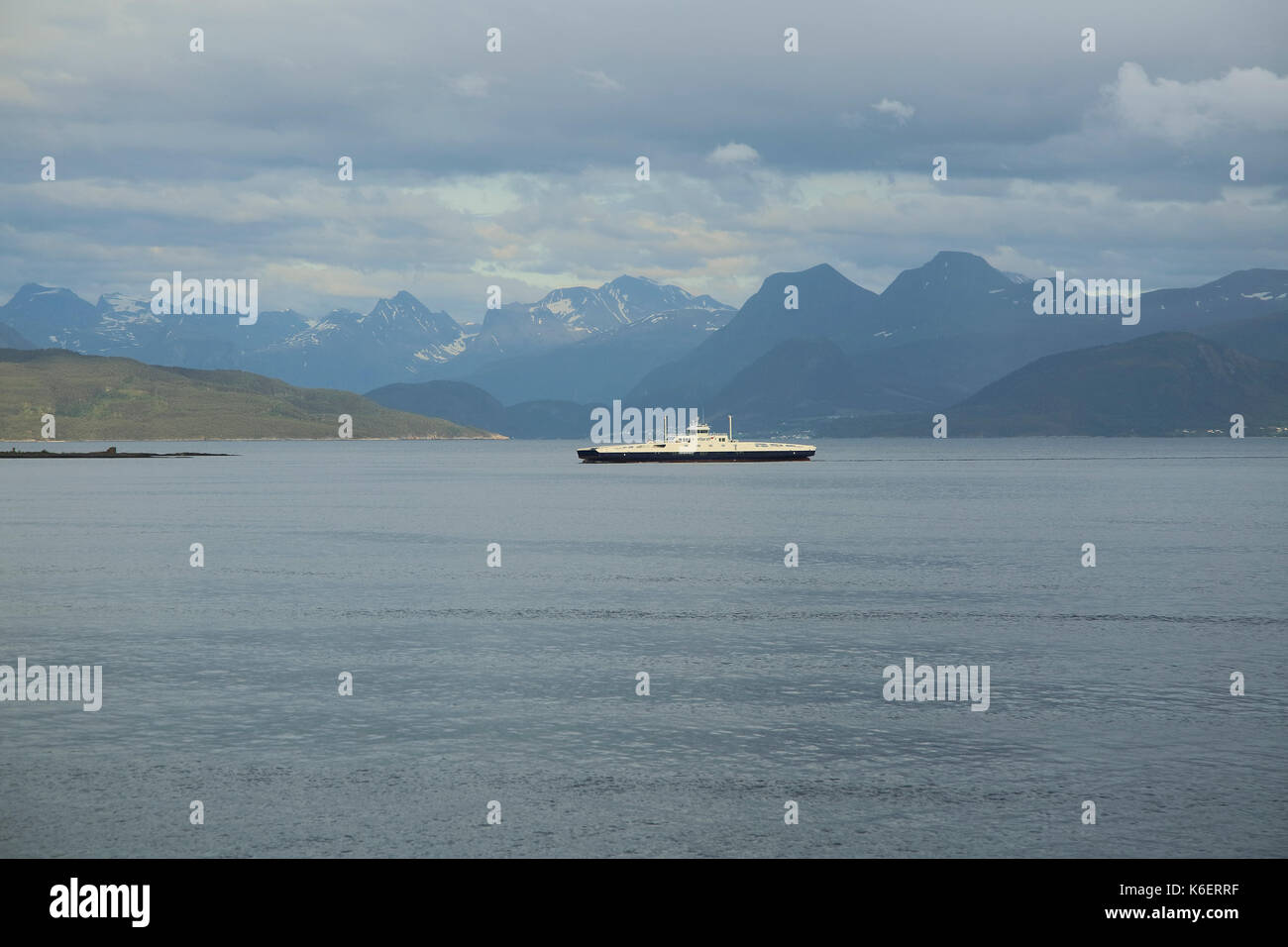 Liquid natural gas powered roro ferry romsdalsfjord ship operator ...
