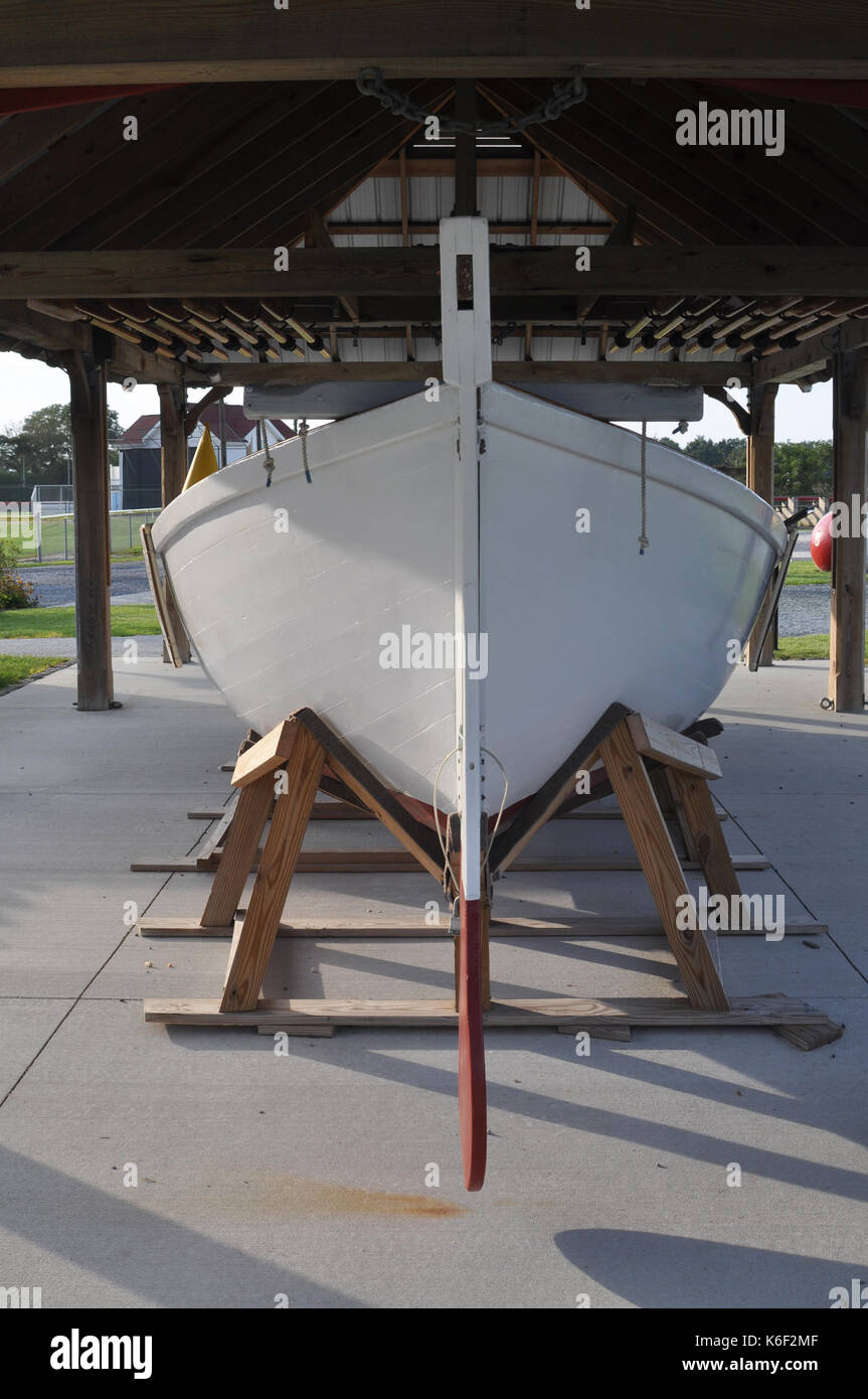 White boat roof hi-res stock photography and images - Alamy