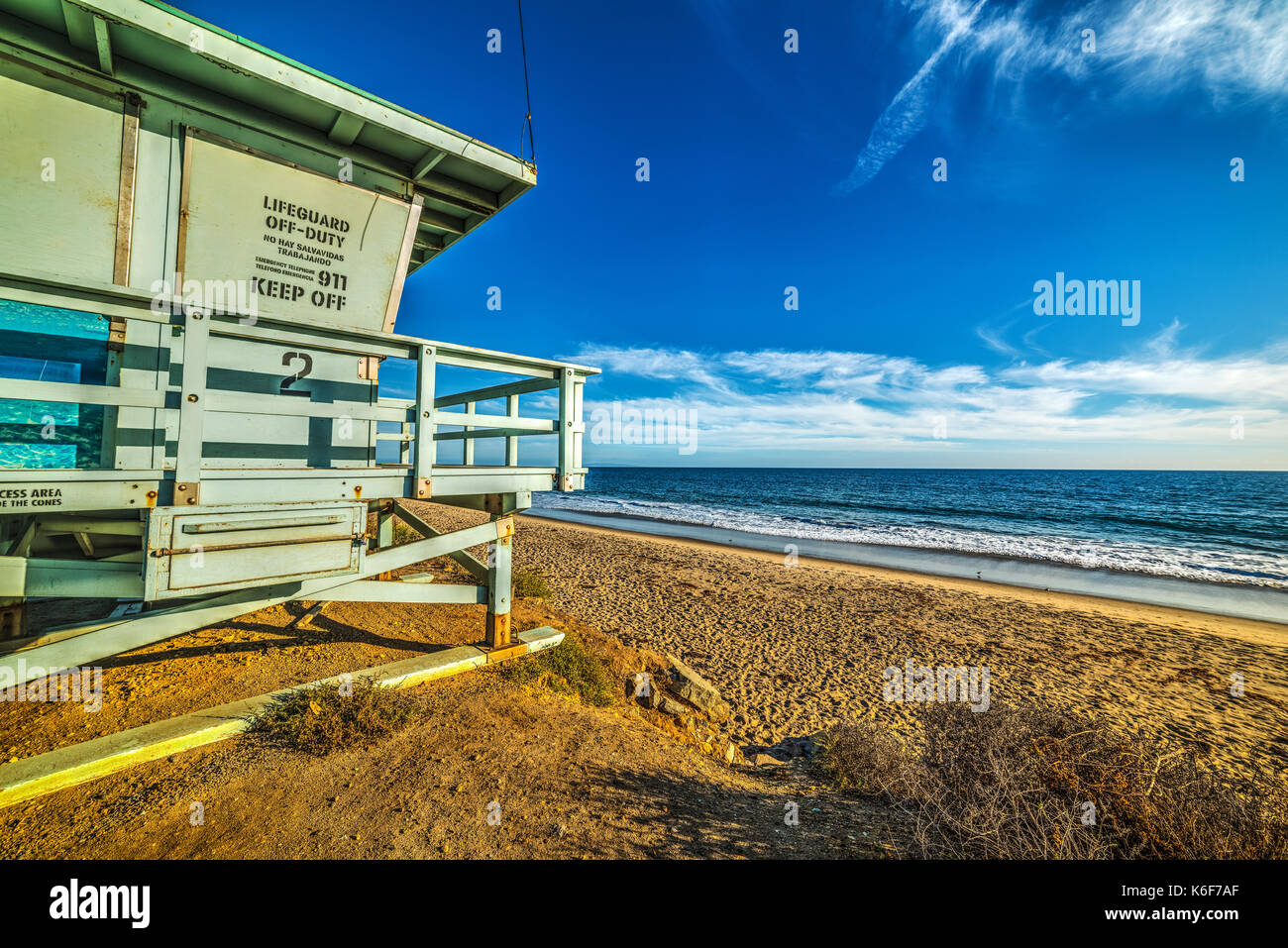 Lifeguard hut by the sea in Malibu shore Stock Photo - Alamy