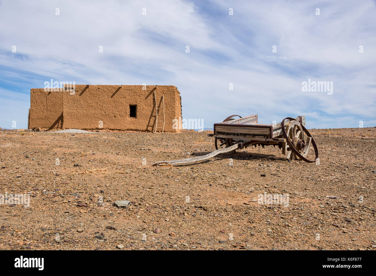 Abandoned farmhouse south african hi-res stock photography and images ...