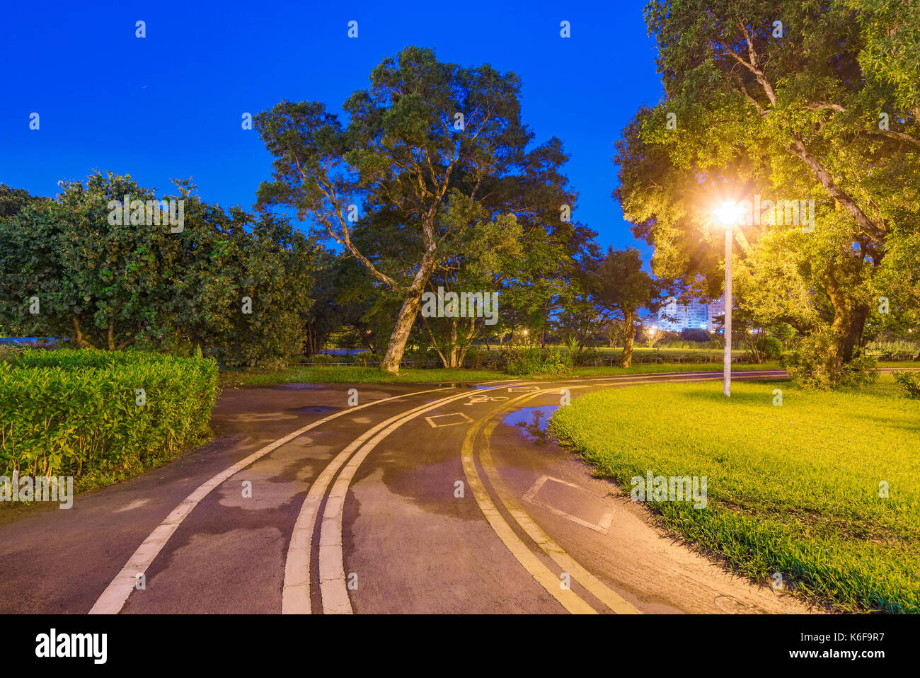Cycling in taiwan hi-res stock photography and images - Alamy