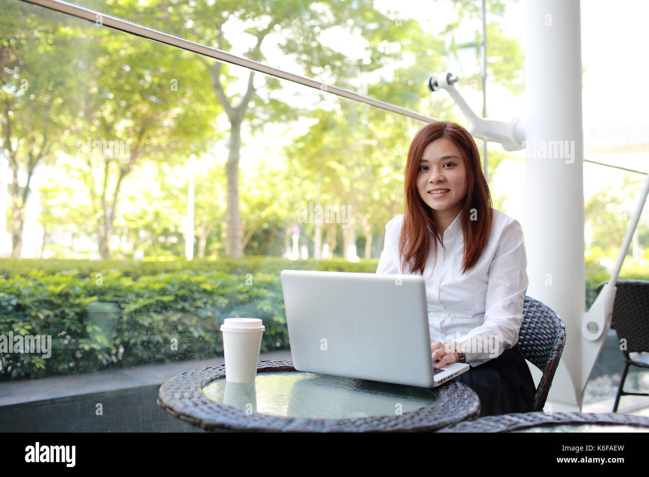 Office lady hi-res stock photography and images - Alamy
