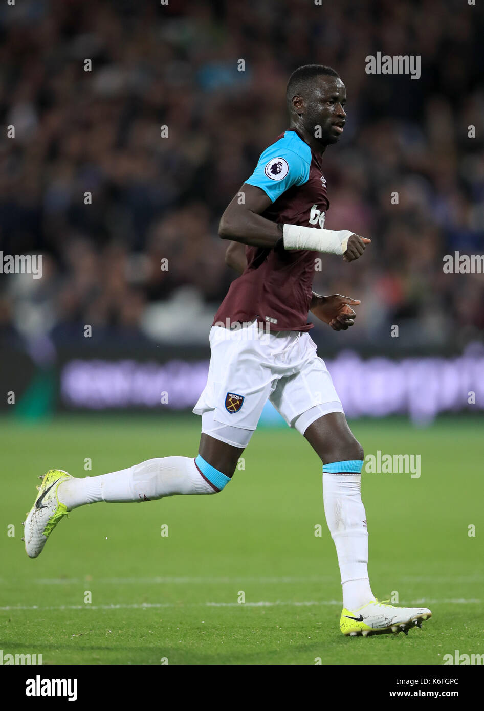 Cheikhou kouyaté hi-res stock photography and images - Alamy