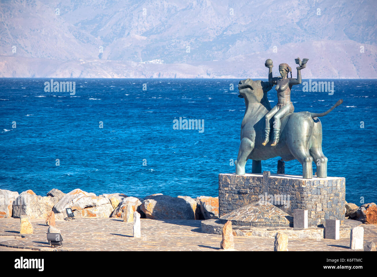 Zeus statue europa hi-res stock photography and images - Alamy