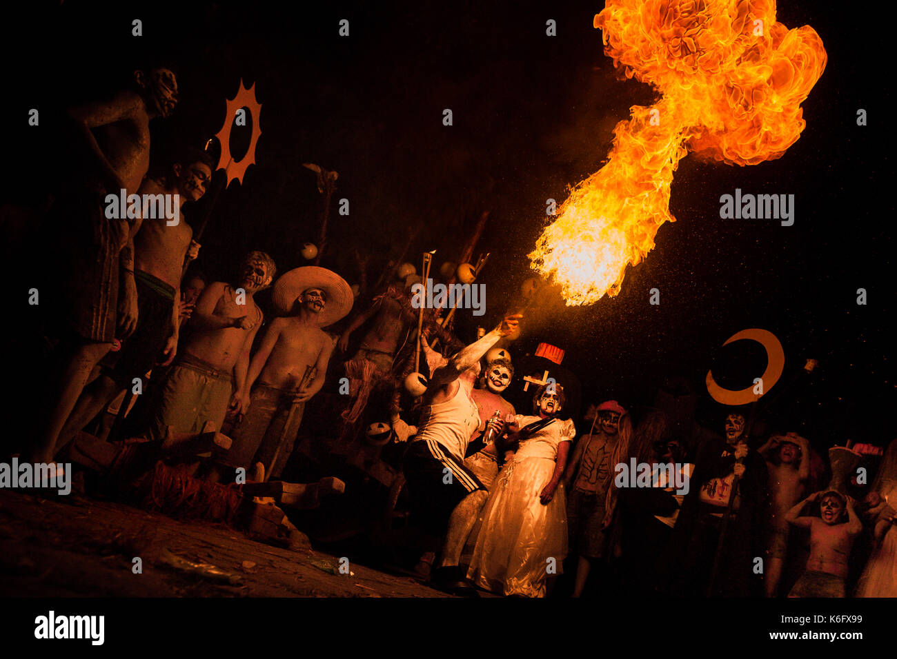 Dead body man street hi-res stock photography and images - Alamy