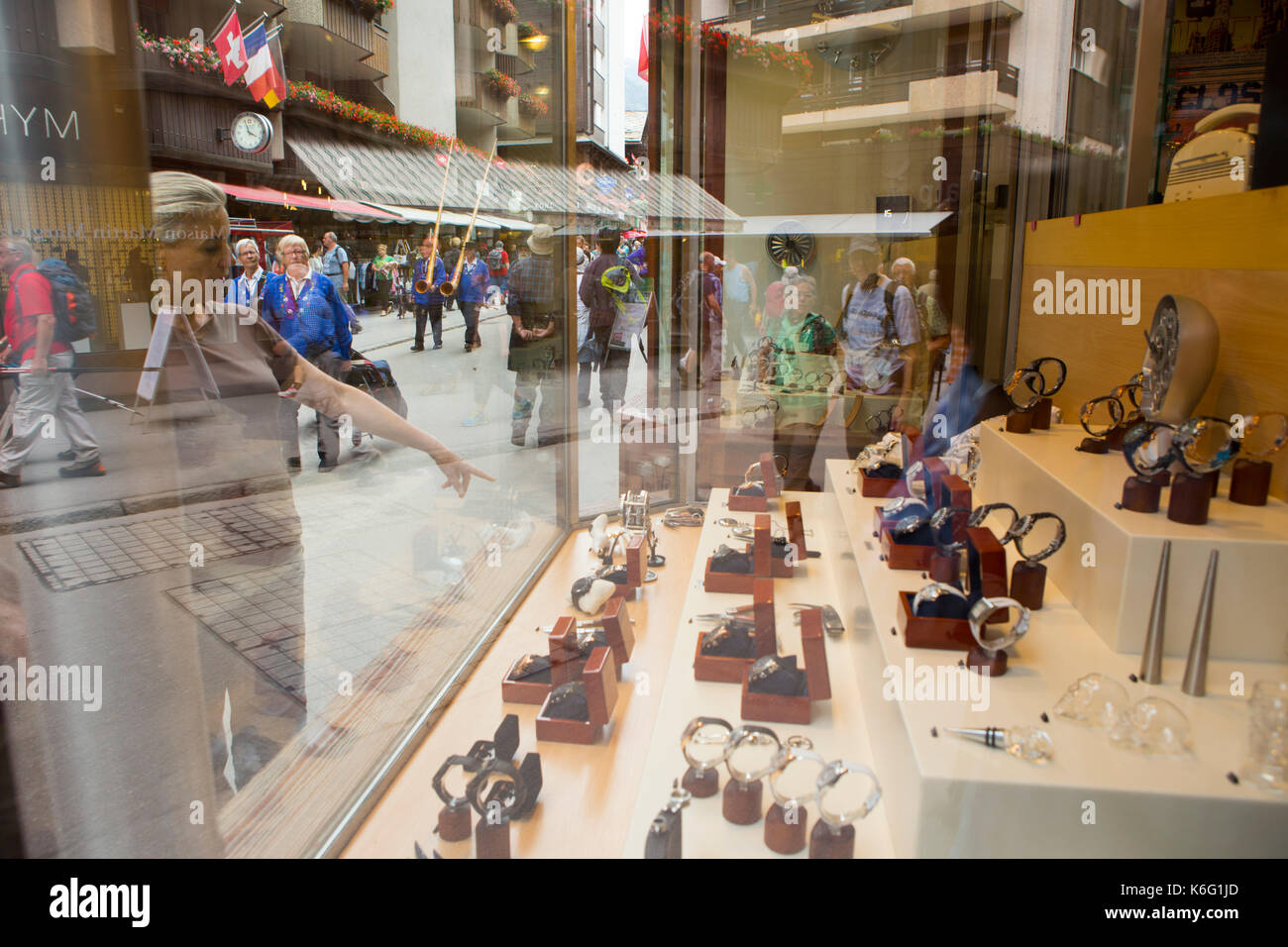 Bahnhofstrasse zermatt hi-res stock photography and images - Alamy