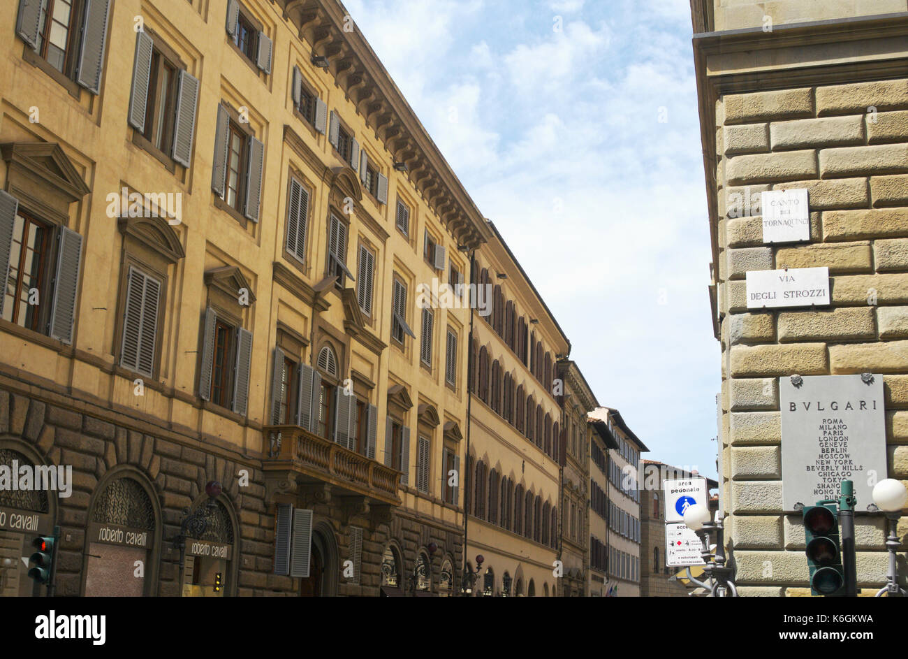 Via degli strozzi hi-res stock photography and images - Alamy