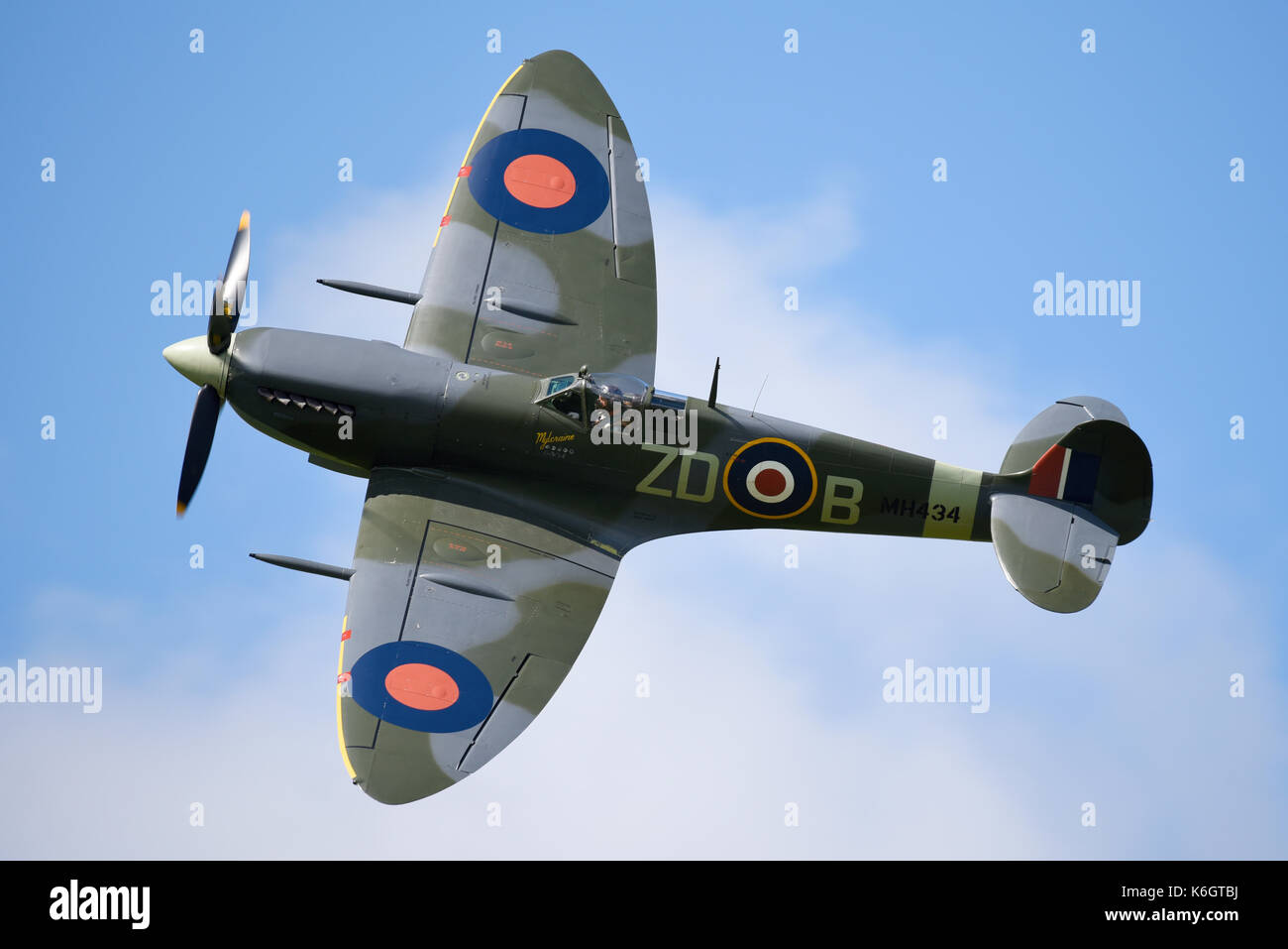 Supermarine Spitfire IX MH434 flying at the Goodwood Revival 2017 Stock ...