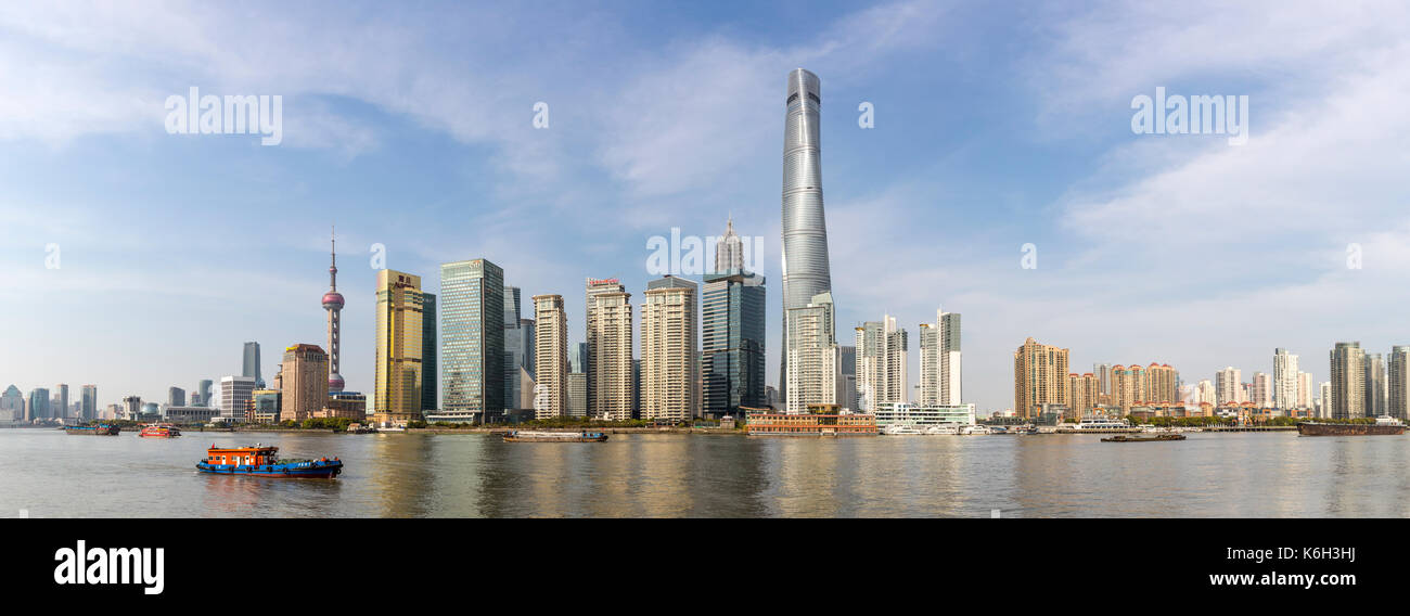 Lujiazui district hi-res stock photography and images - Alamy