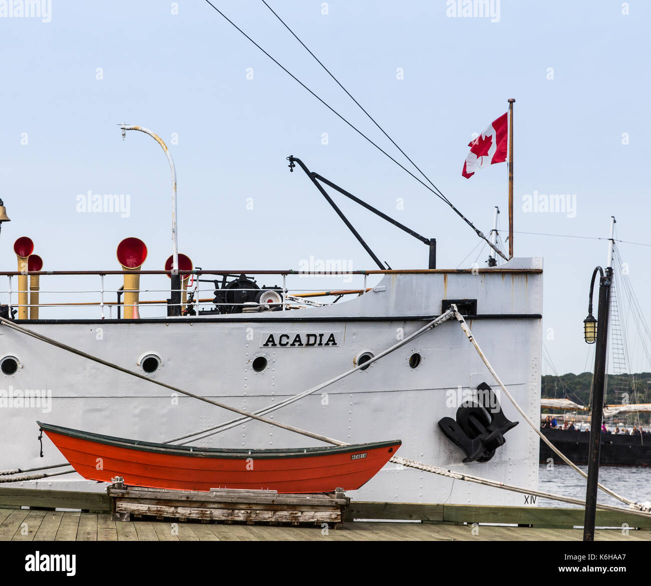 Acadia ship hi-res stock photography and images - Alamy
