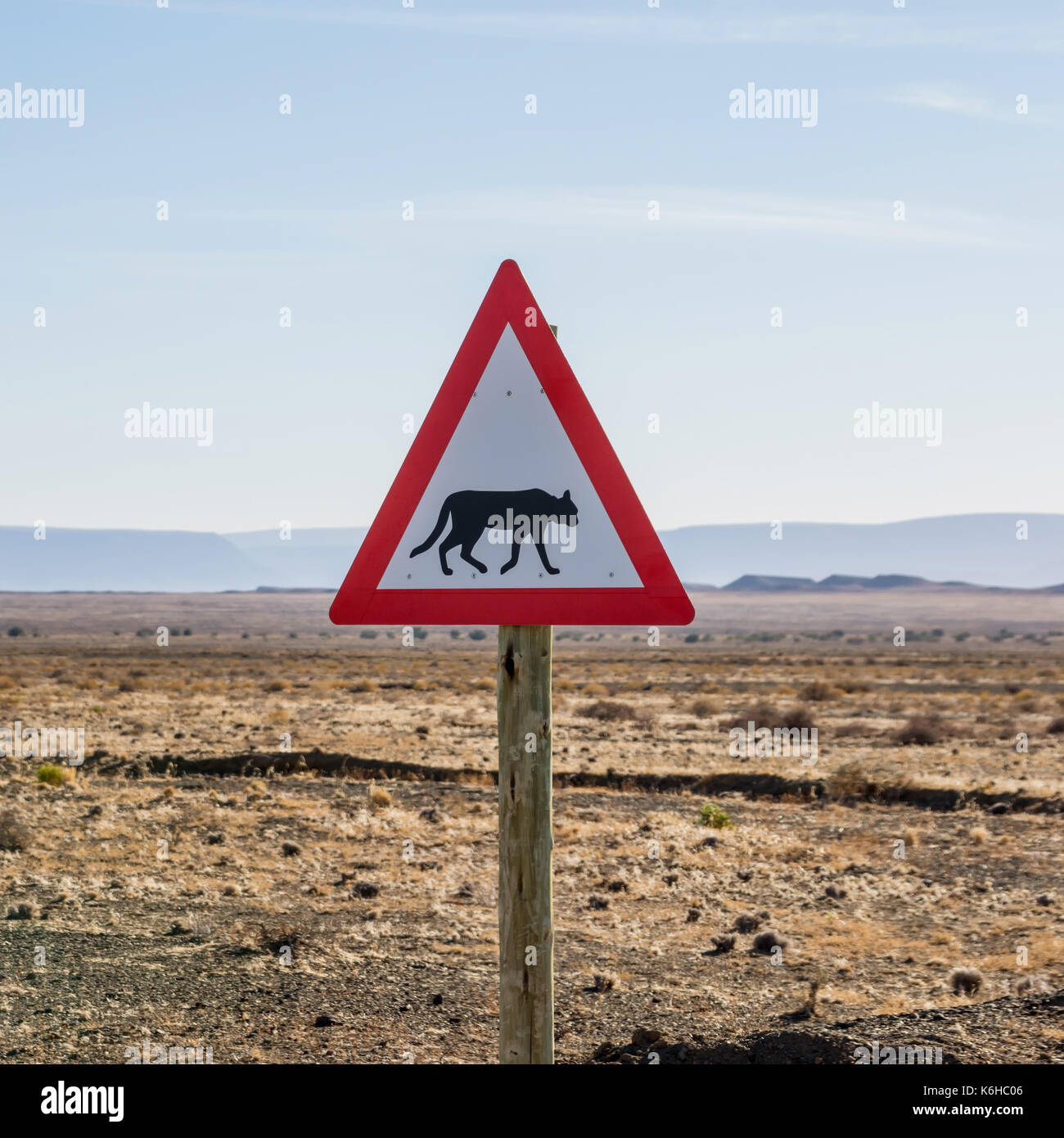 Red triangle roads signage hi-res stock photography and images - Alamy