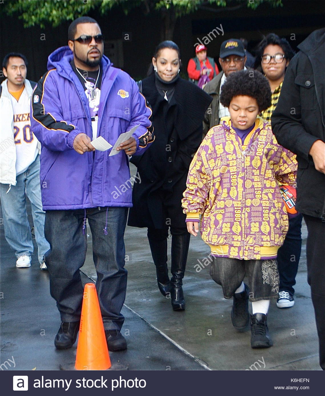 Ice Cube Family Los Angeles Stock Photos & Ice Cube Family Los Angeles ...