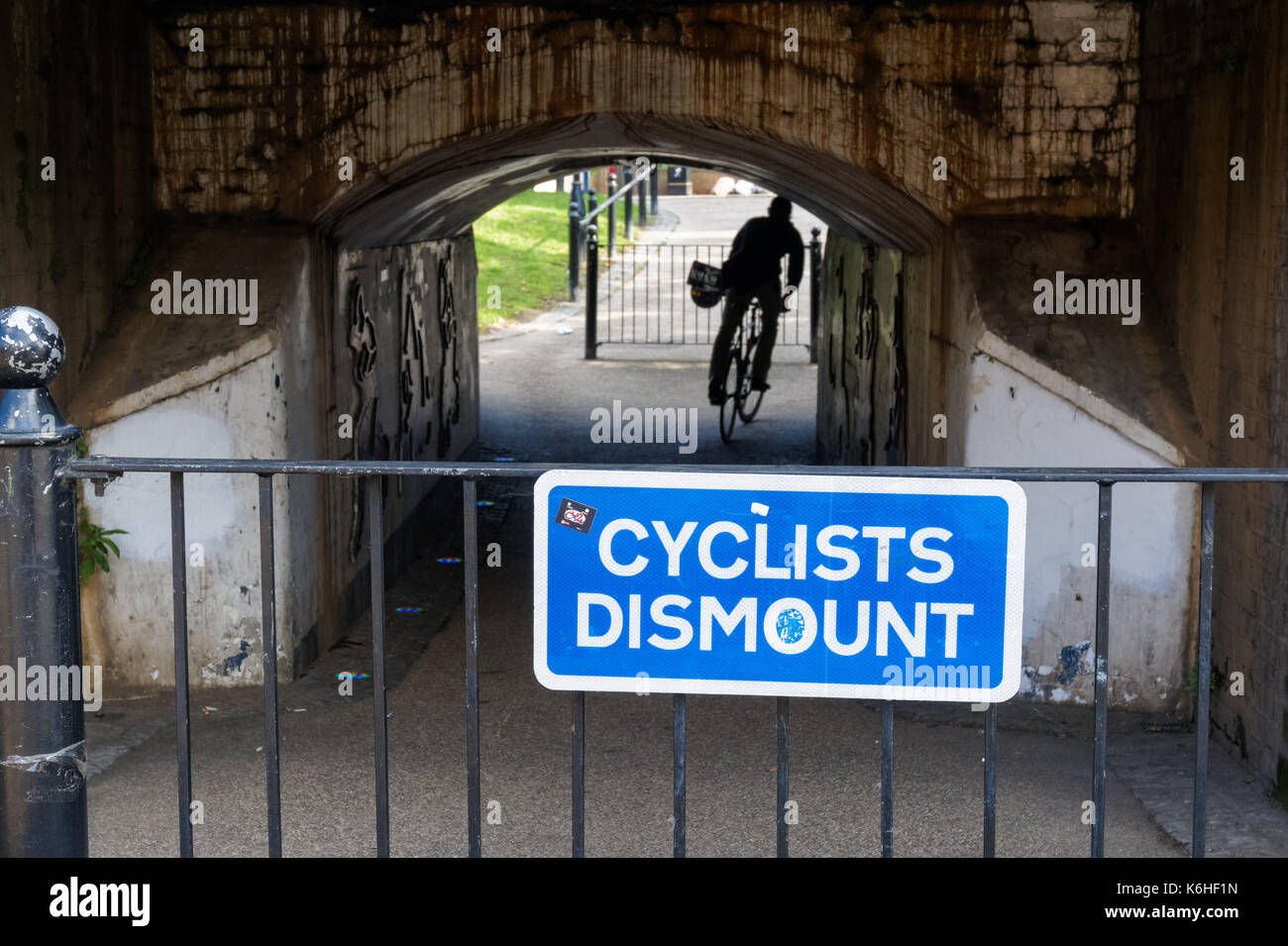 Cyclists cyclist dismount sign hi-res stock photography and images - Alamy