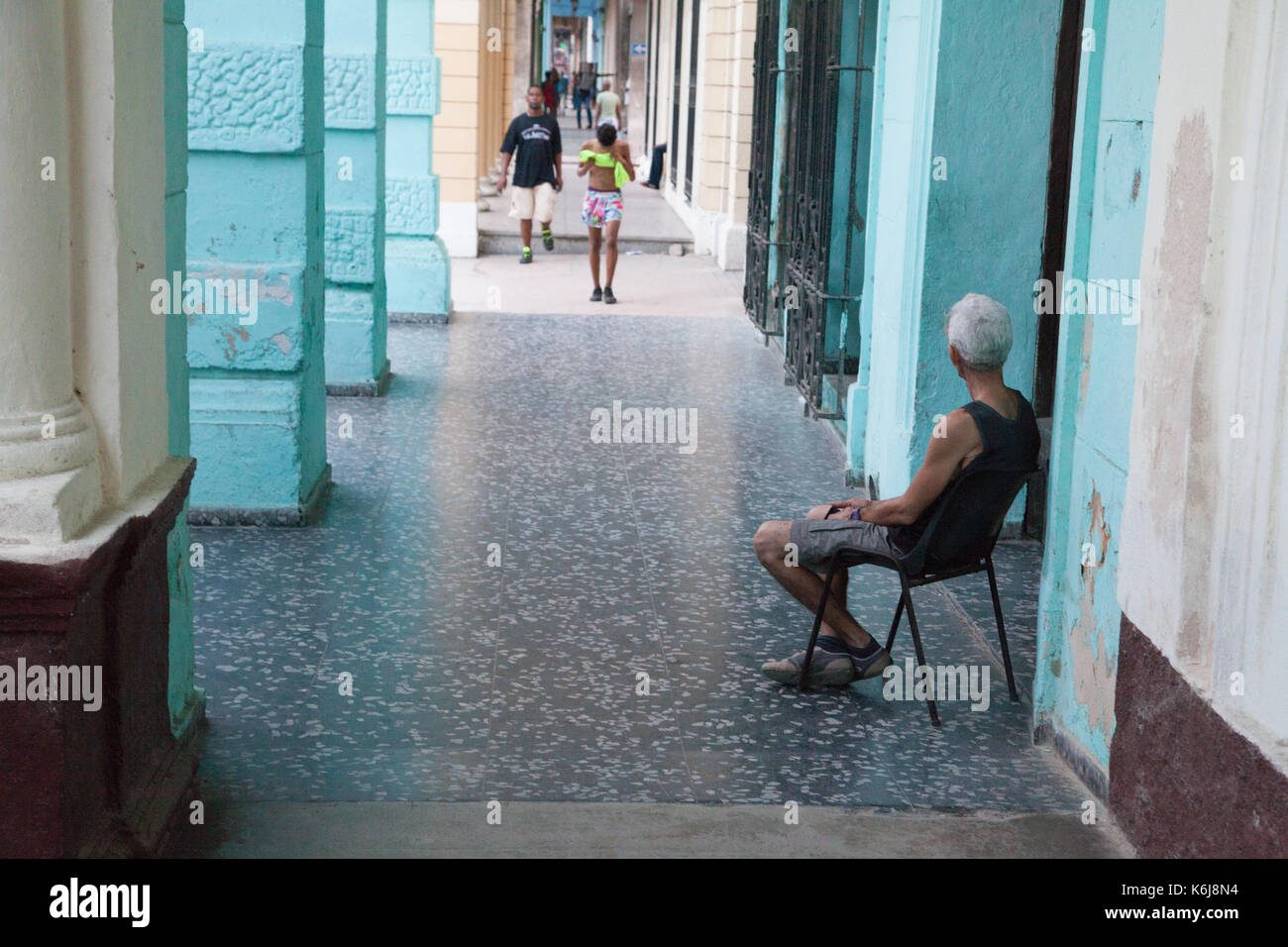 Cuba, the country that has followed a different path. People are living ...